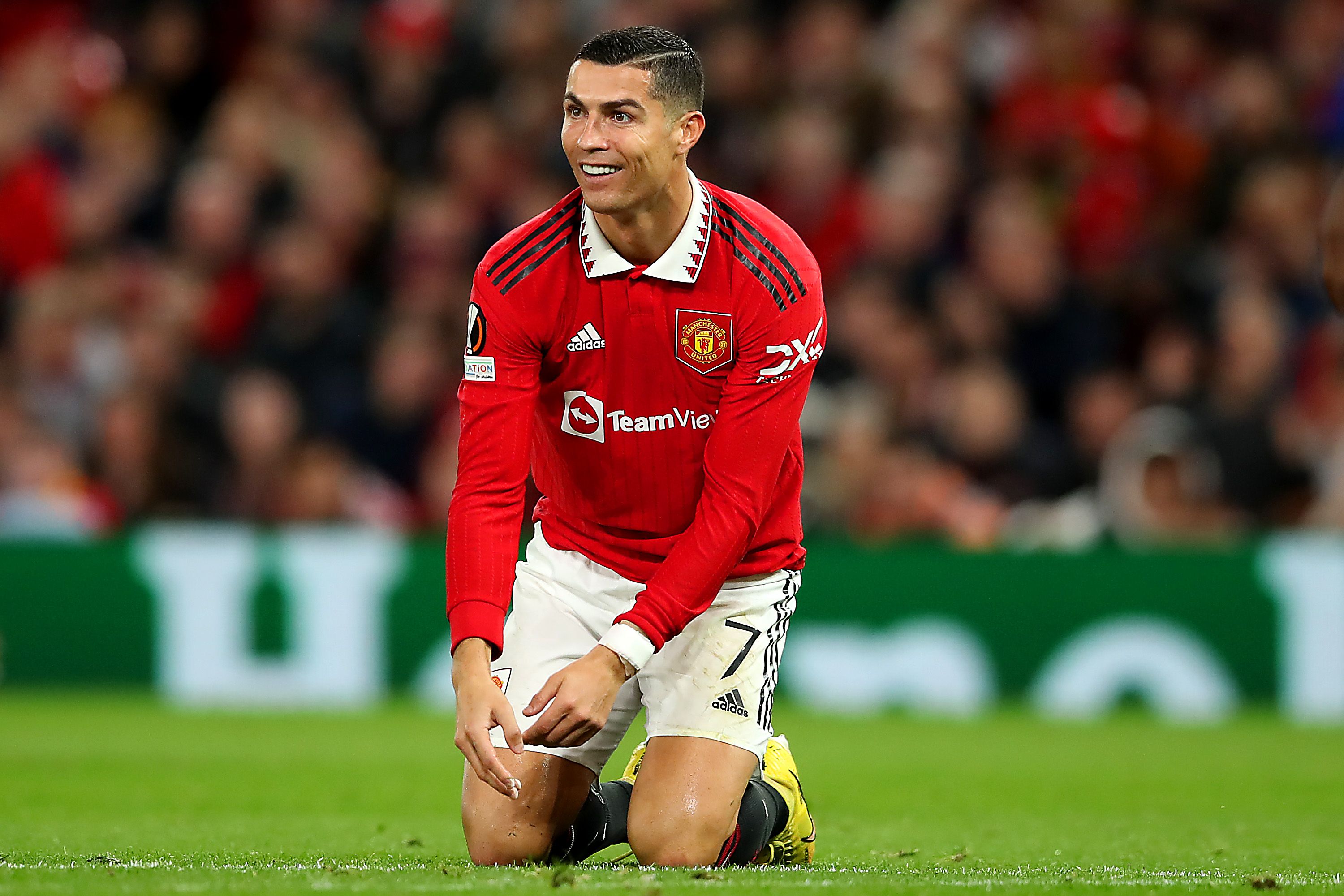 Cristiano Ronaldo: What did Man Utd write in programme send-off?