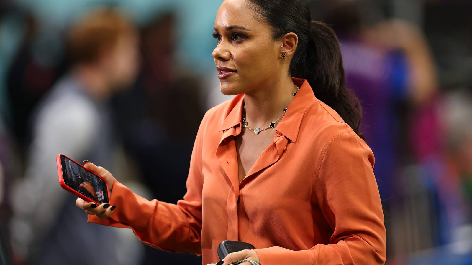 World Cup: Alex Scott receives warning from BBC over social media post