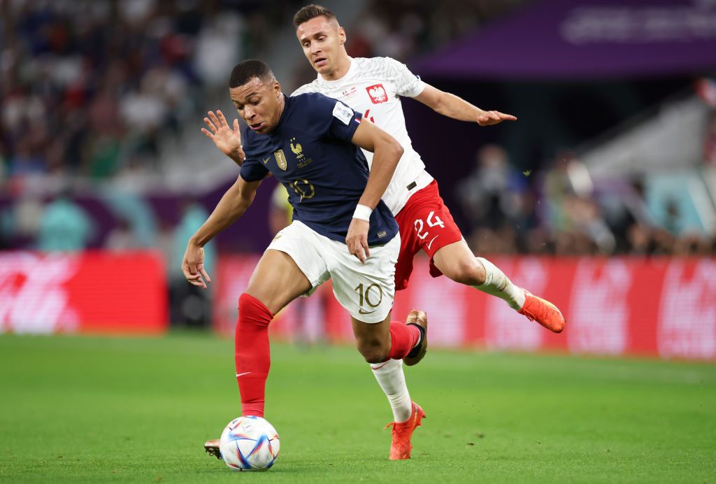 Kylian Mbappe: France star's crazy sprint vs Poland