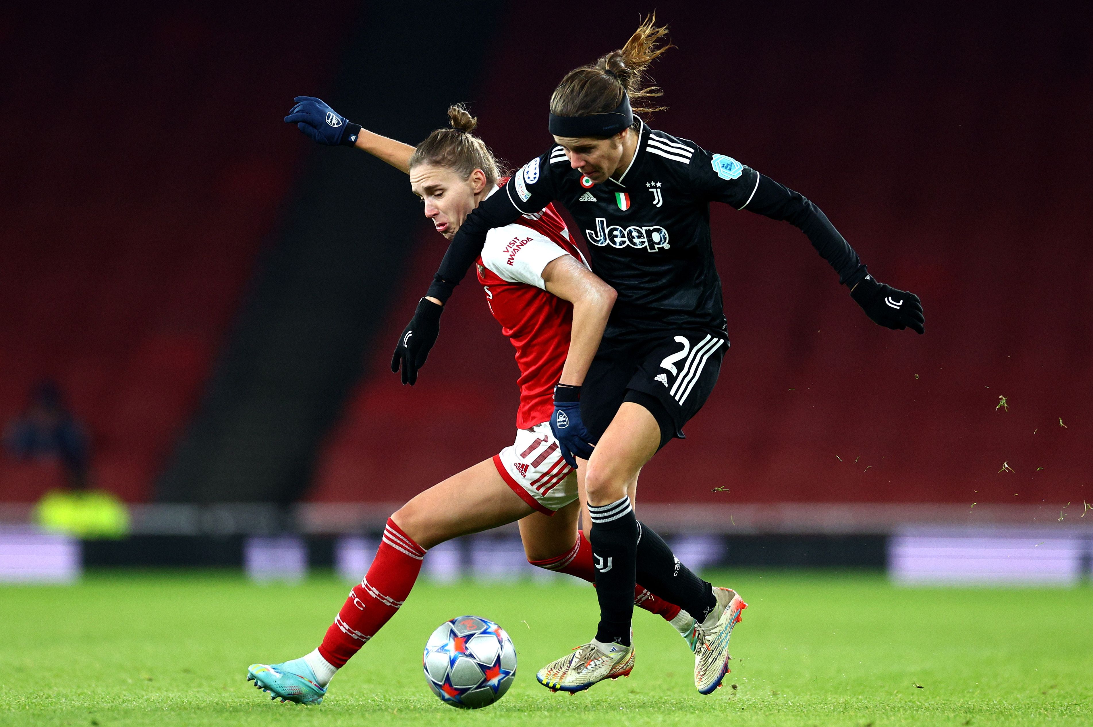 Arsenal: Vivianne Miedema produces Messi-esque performance vs Juventus