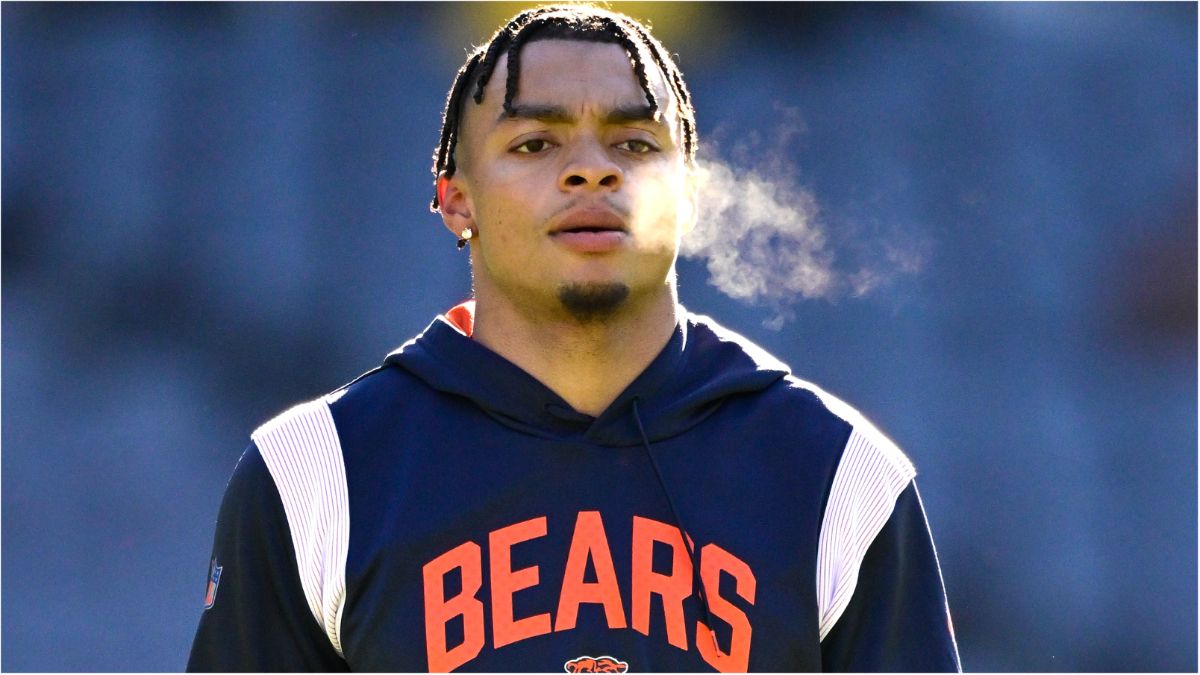 Justin Fields: Chicago Bears QB embarrasses Packers defenders with ...