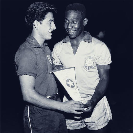 Pele: Brilliant Twitter thread celebrating the Brazilian icon goes viral