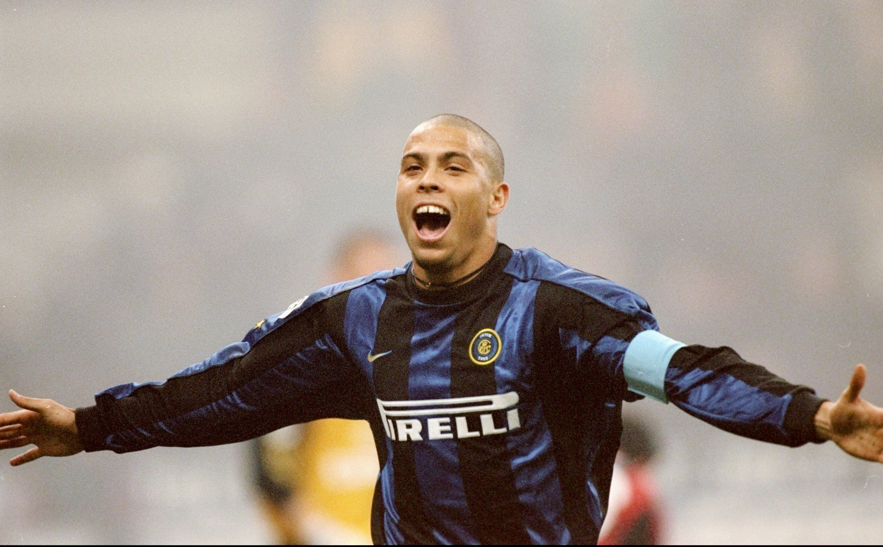 Cristiano Ronaldo or Ronaldo Nazario? When Thierry Henry named the ...