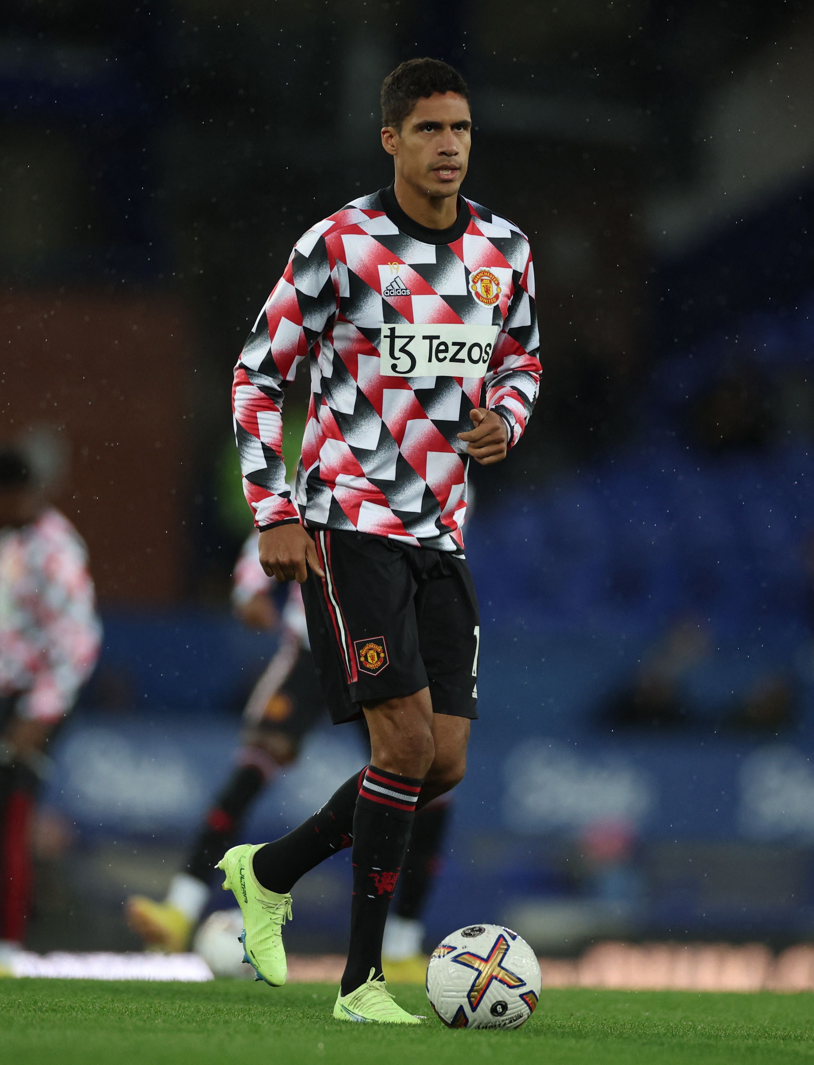 Raphael Varane: Man Utd man showed different side to his game v Everton