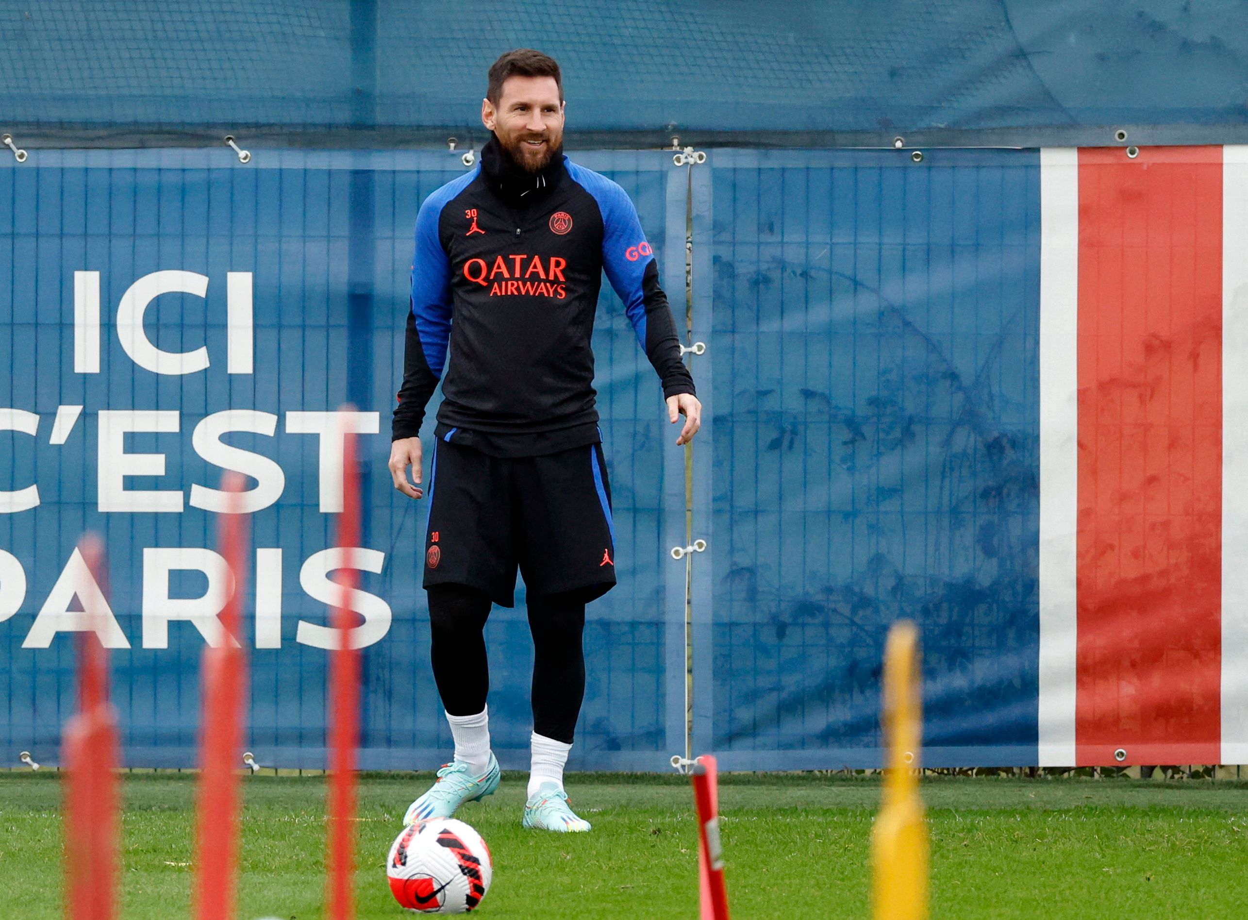 Lionel Messi: Video of PSG star's unique goal contribution in training