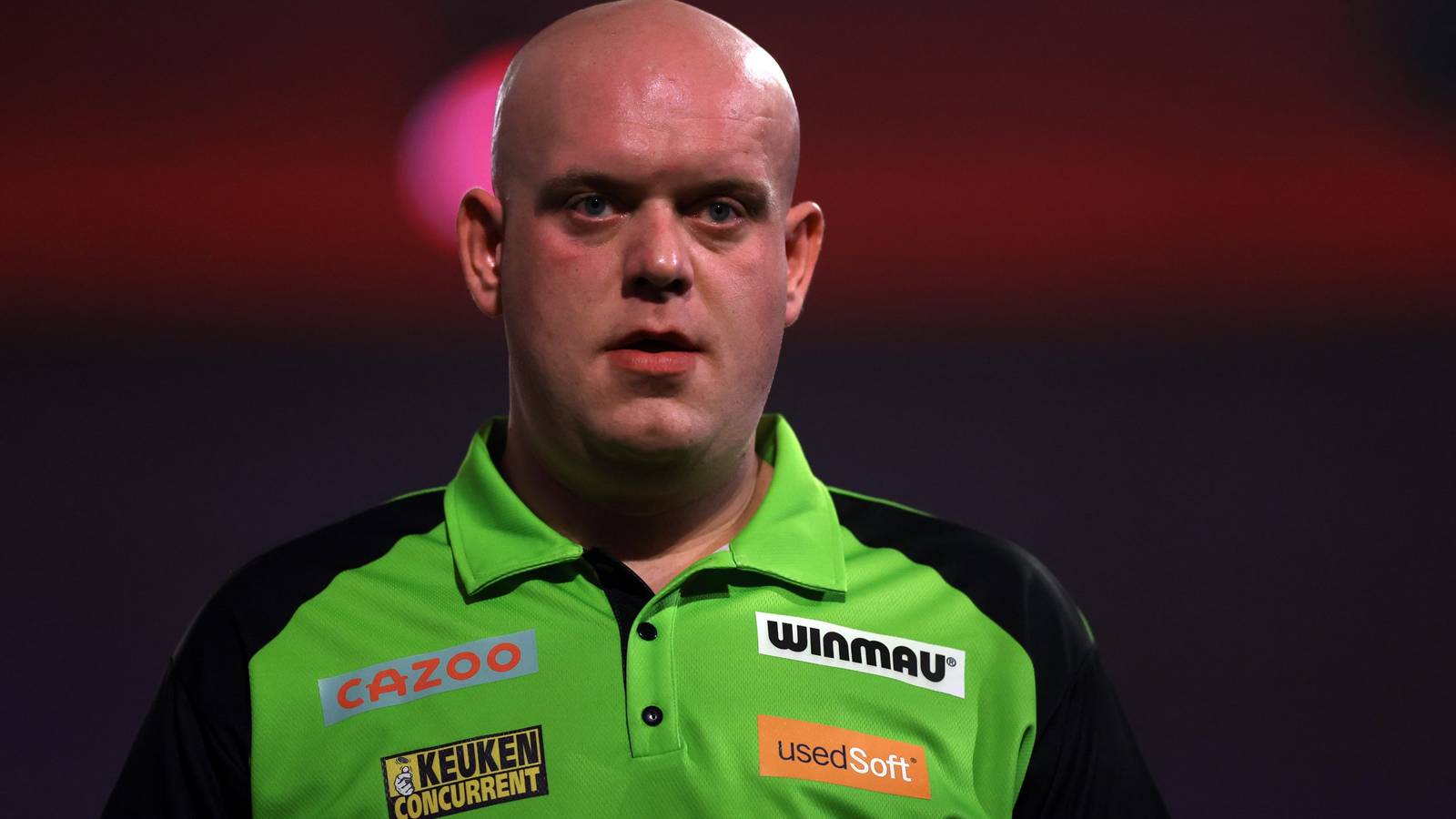 Michael Smith beats Michael van Gerwen: MvG was class act during interview