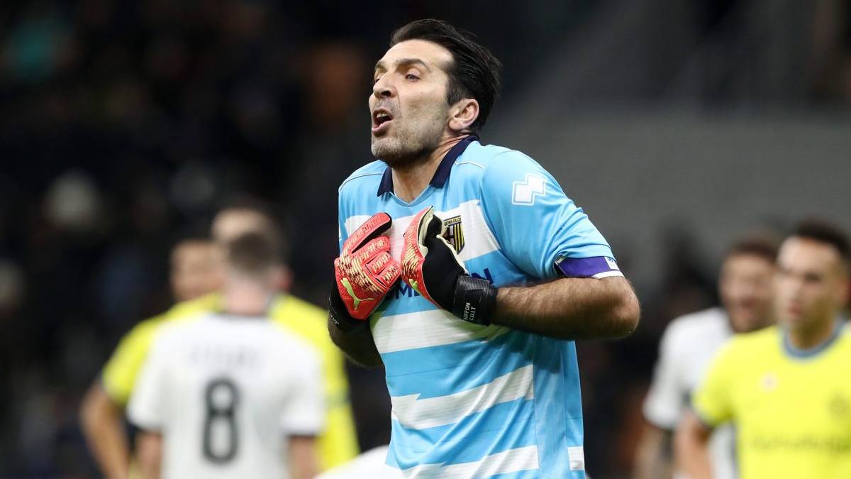 Gianluigi Buffon: Parma star's incredible save vs Inter at age 44