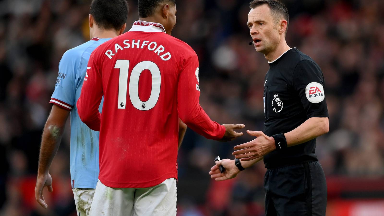 Man Utd offside goal vs Man City compared to Liverpool decision on the ...