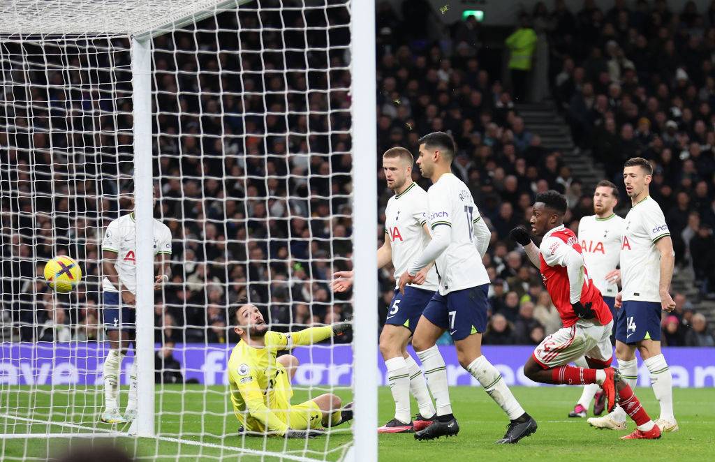 Hugo Lloris howler: Tottenham goalkeeper gifts Arsenal lead in derby