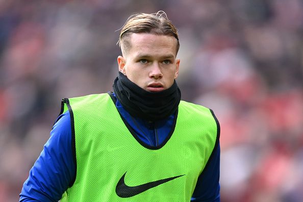 Mykhailo Mudryk does extra shooting practice after Chelsea training
