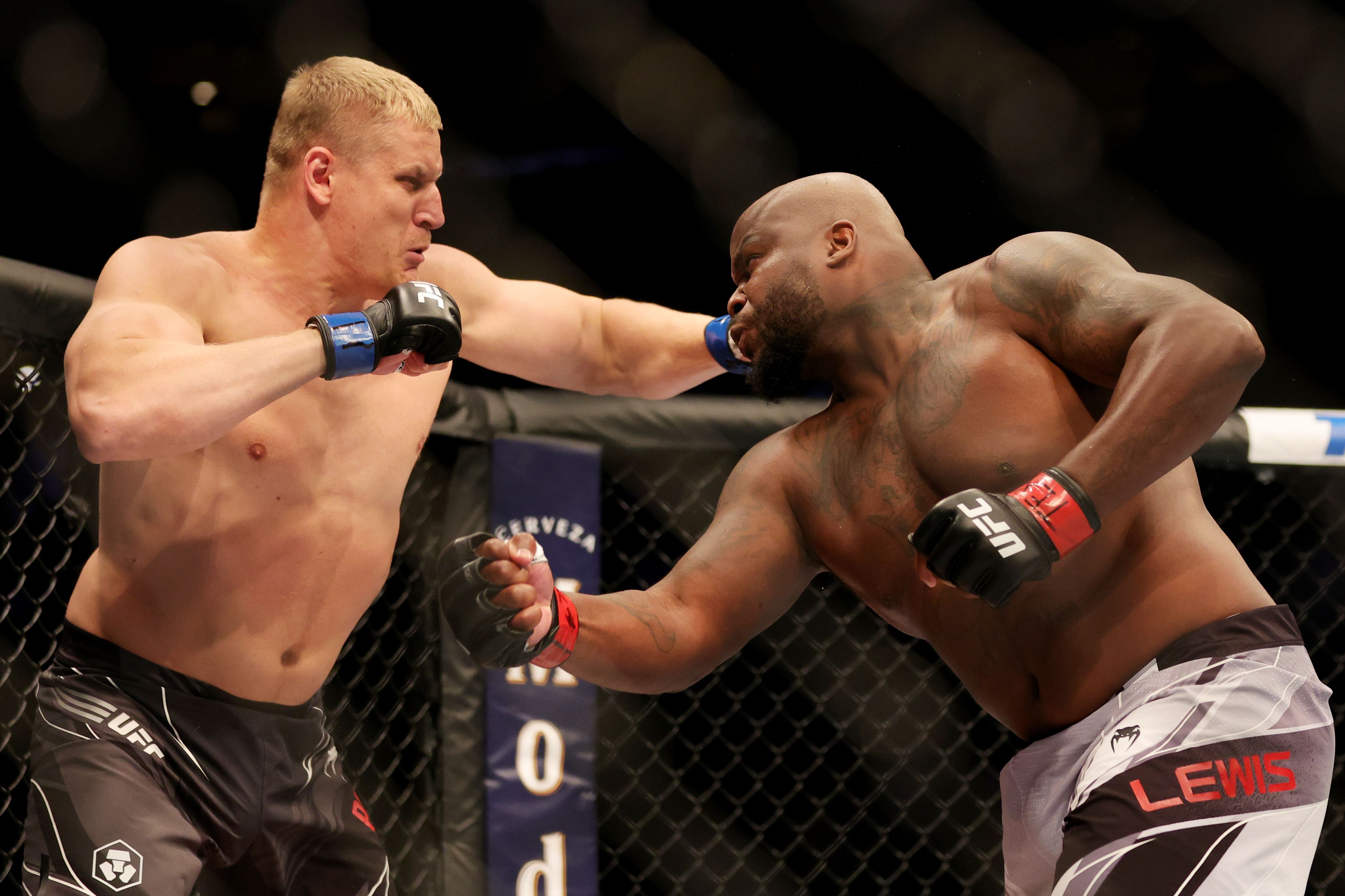 10 things you didn’t know about Derrick Lewis