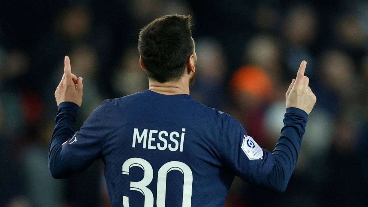 Lionel Messi: PSG star scores beauty vs Toulouse