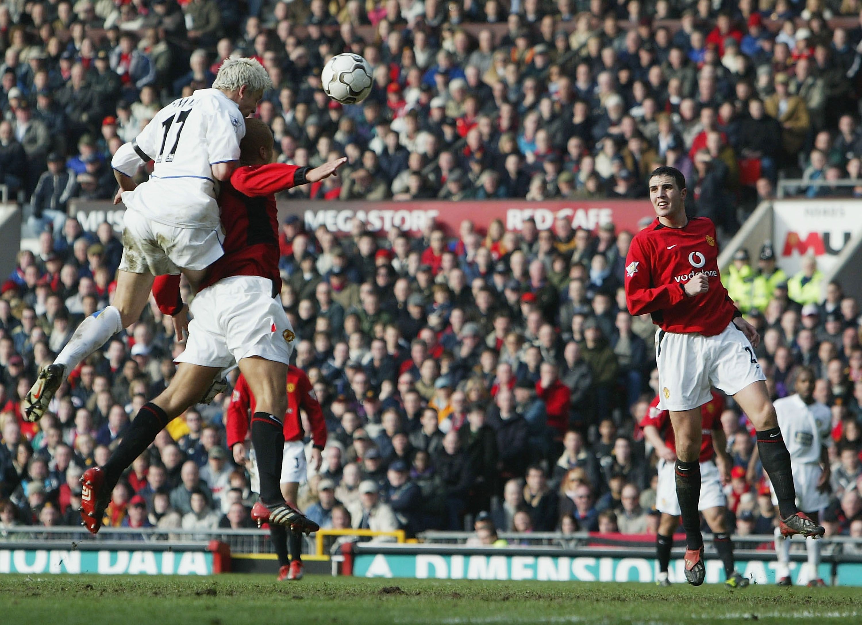 Top 10 players to play for both Manchester United and Leeds United