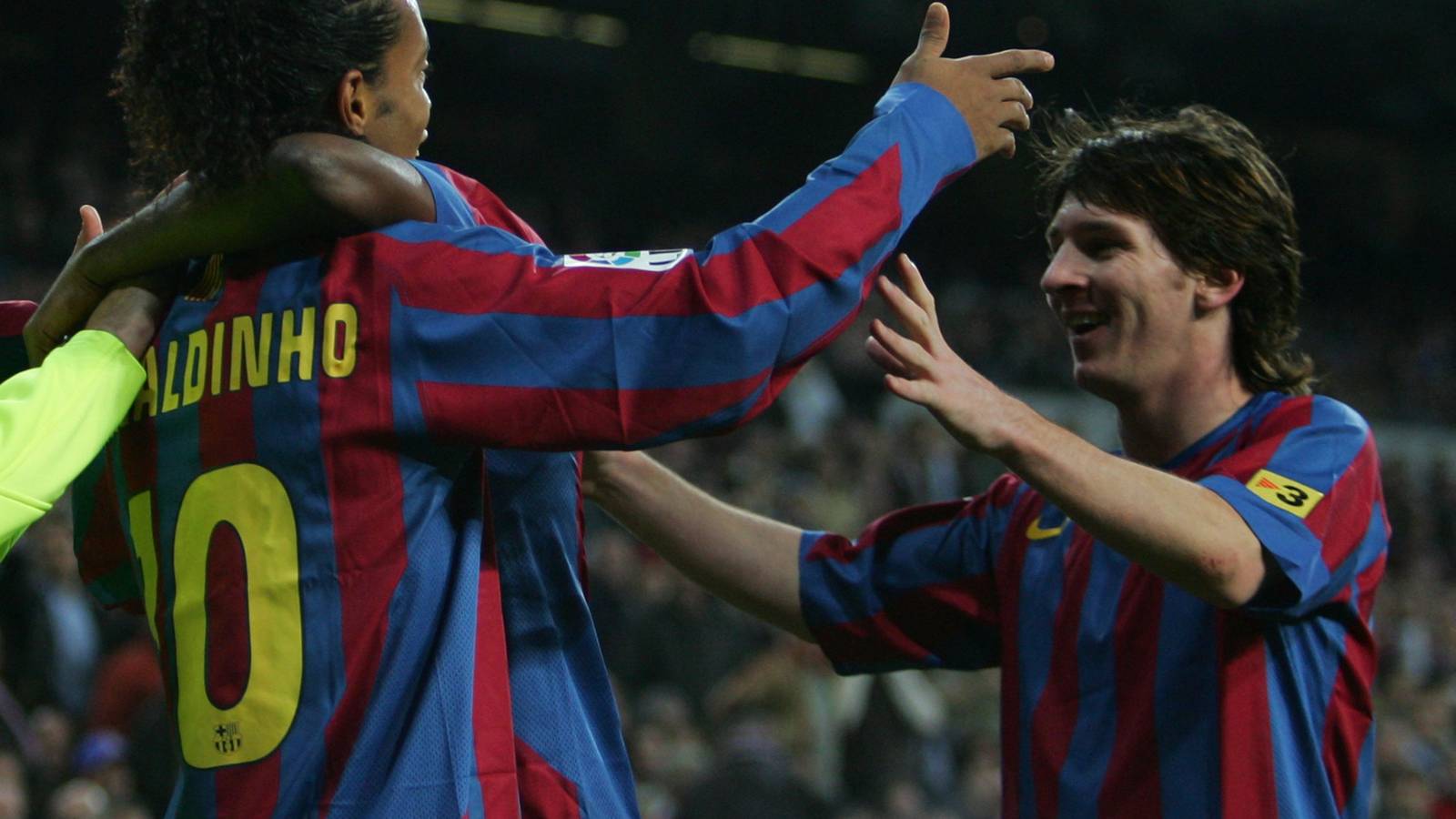 Ronaldinho's message about Lionel Messi in 'letter to his younger self'