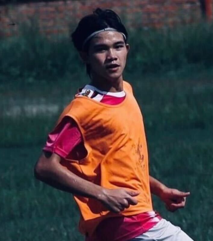 Duangpetch Promthep: Captain of Thai football team saved from cave ...
