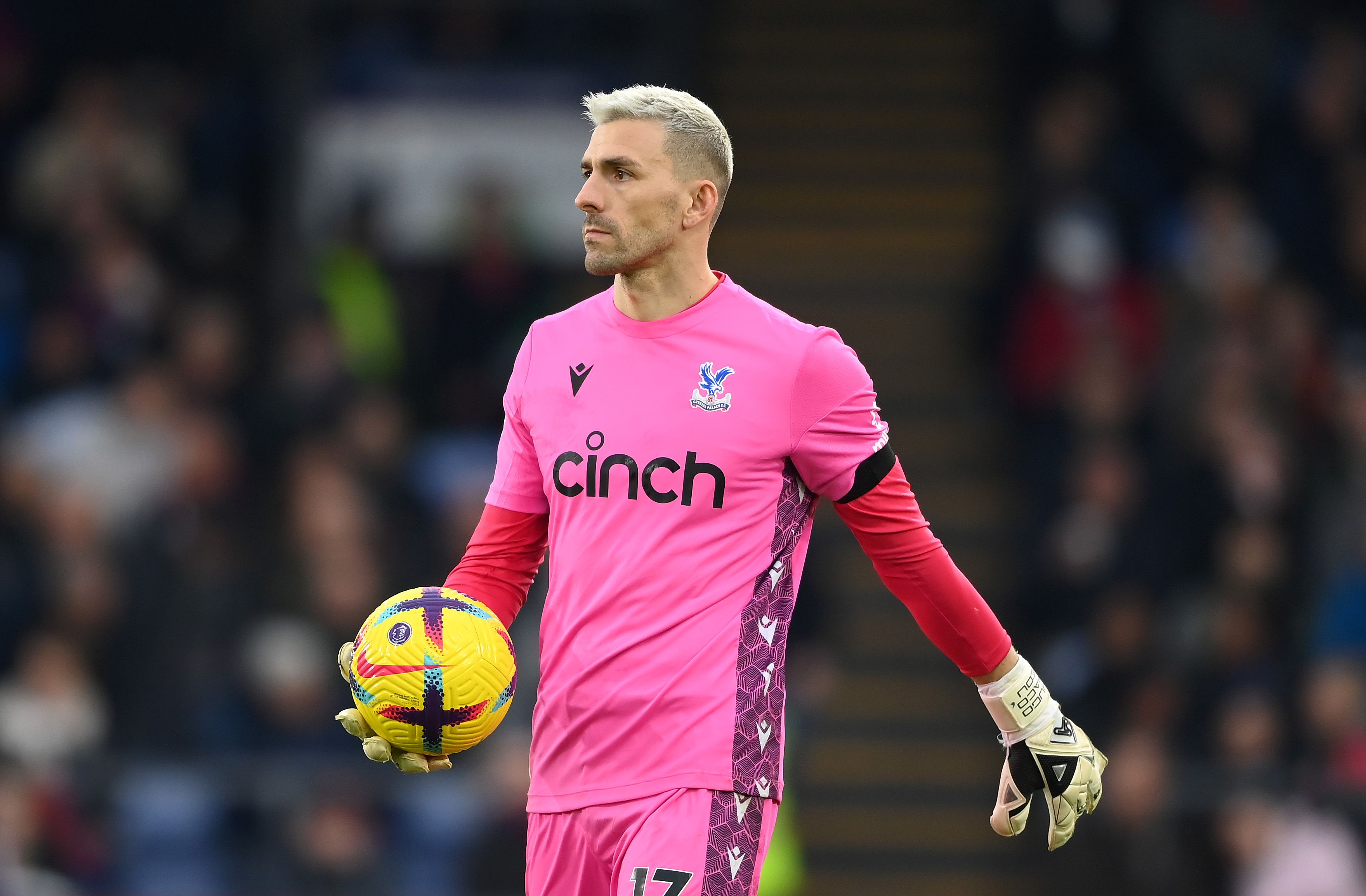 Vicente Guaita calls out Crystal Palace after he's left out vs ...