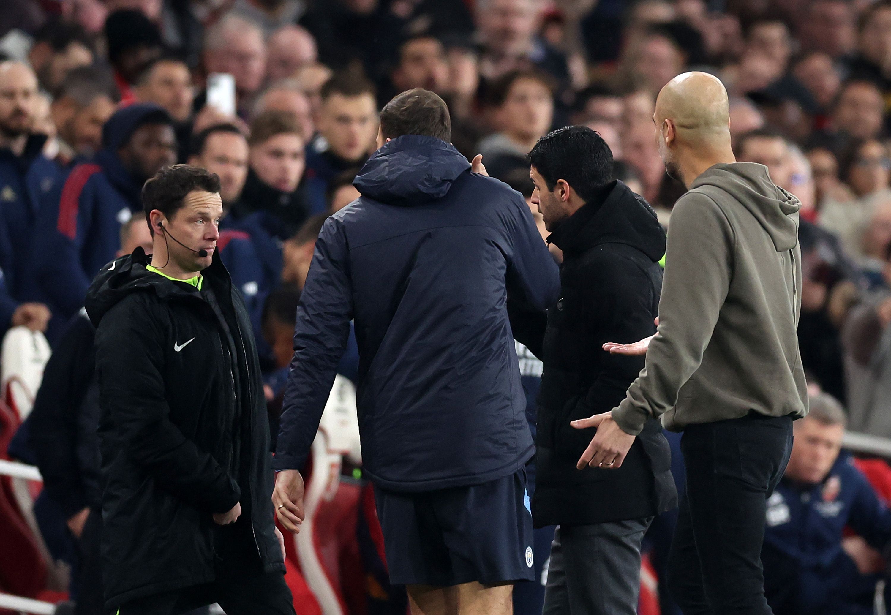 Mikel Arteta and Kevin De Bruyne clash in Arsenal vs Man City