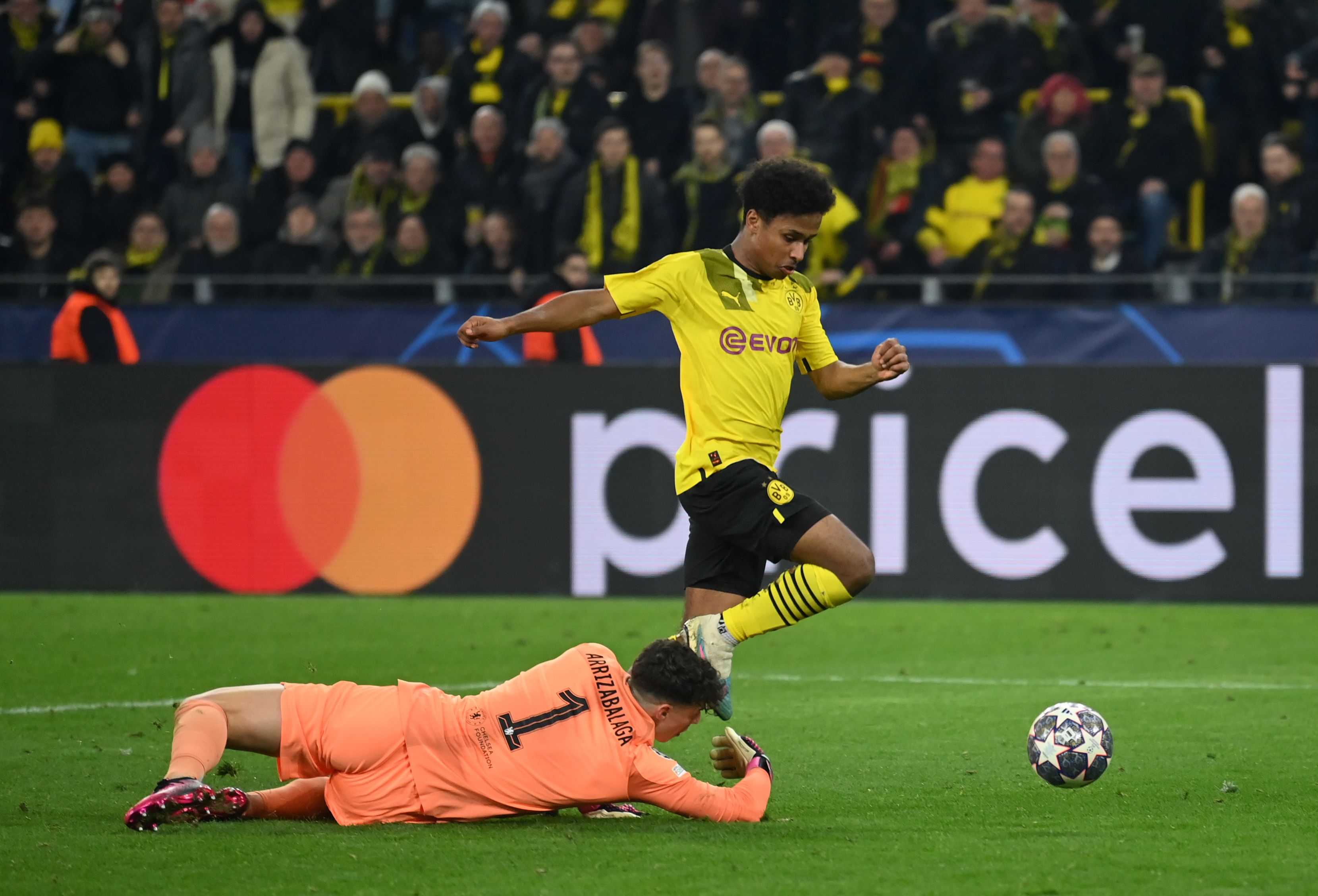 Dortmund 1-0 Chelsea: Karim Adeyemi stuns world with epic 70-yard run ...