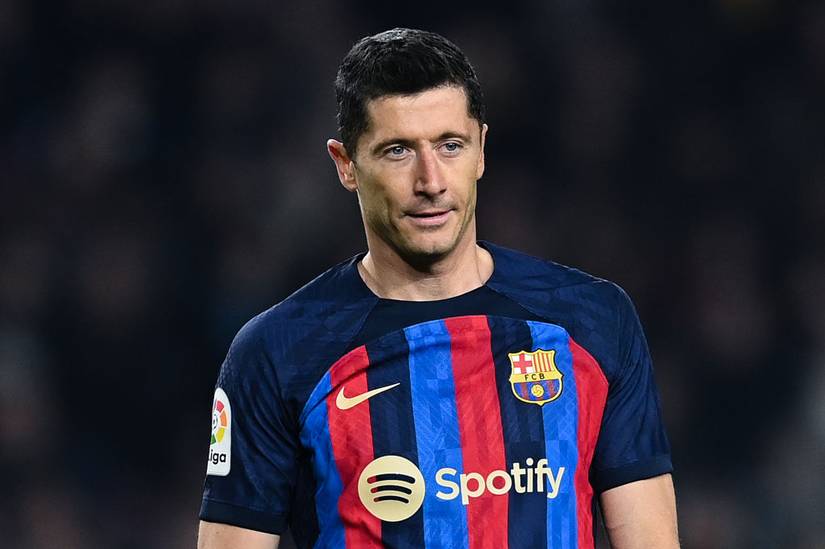 Robert Lewandowski miss vs Atletico Madrid: Barcelona star messed up ...