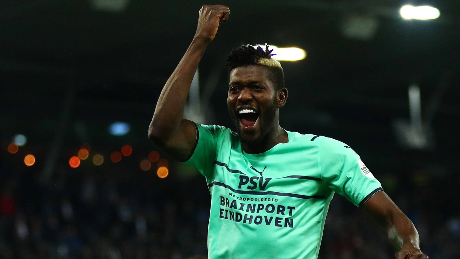 What is the hardest shot in football history? Ibrahim Sangaré scores ...