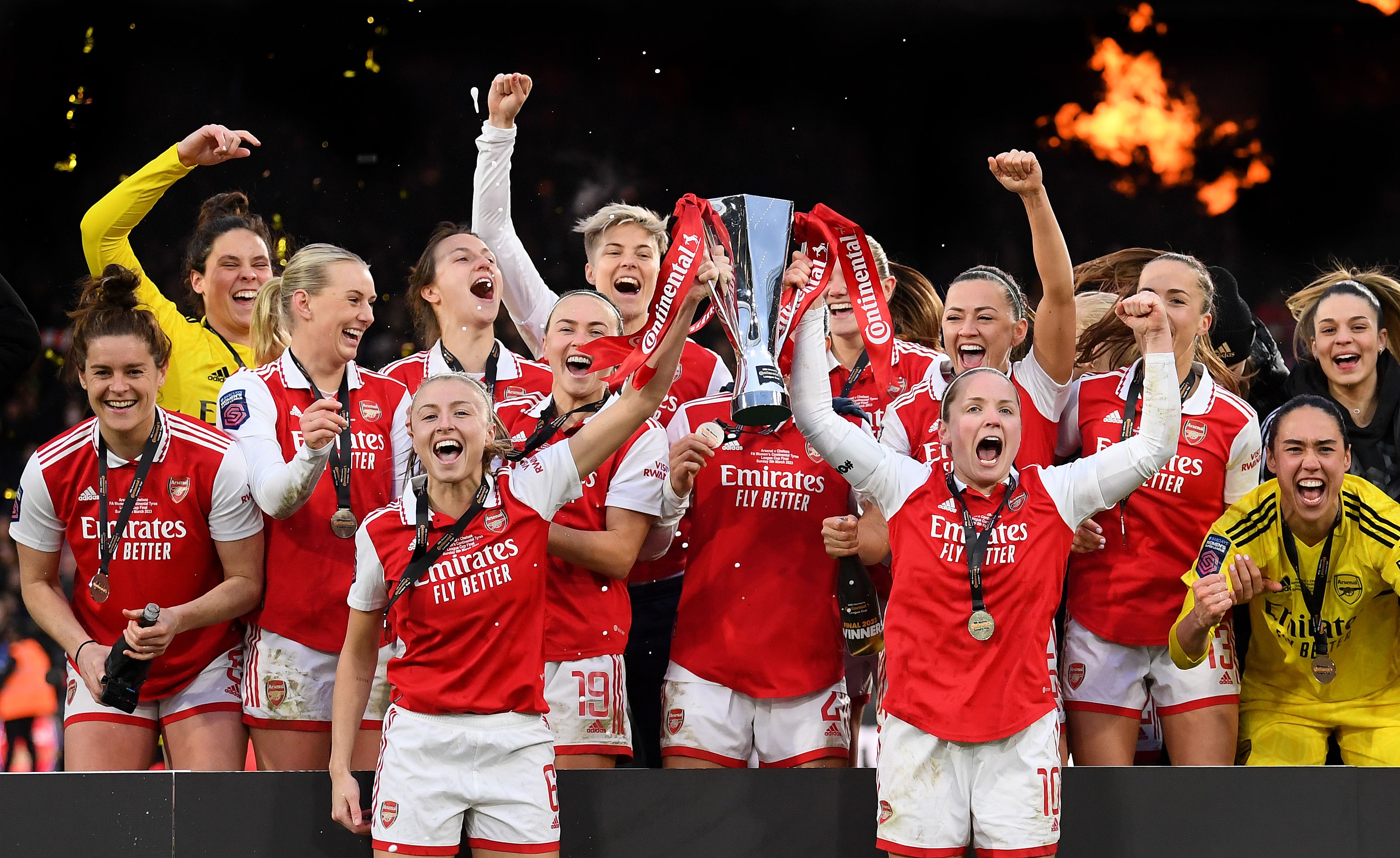 Arsenal boss Jonas Eidevall explains why he gave coat to fan after ...