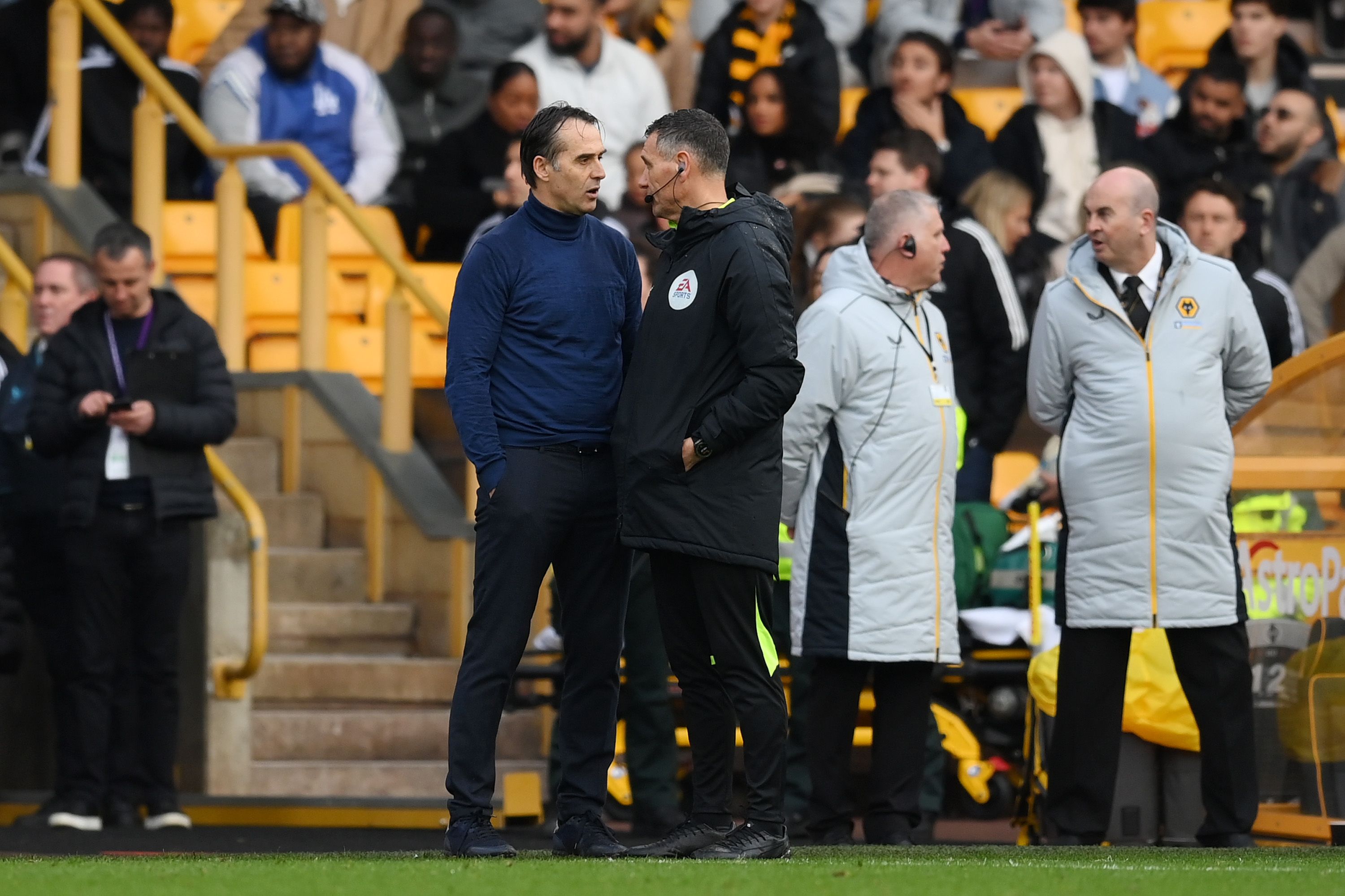Diego Costa turned peacemaker during stoppage time chaos in Wolves 2-4 ...