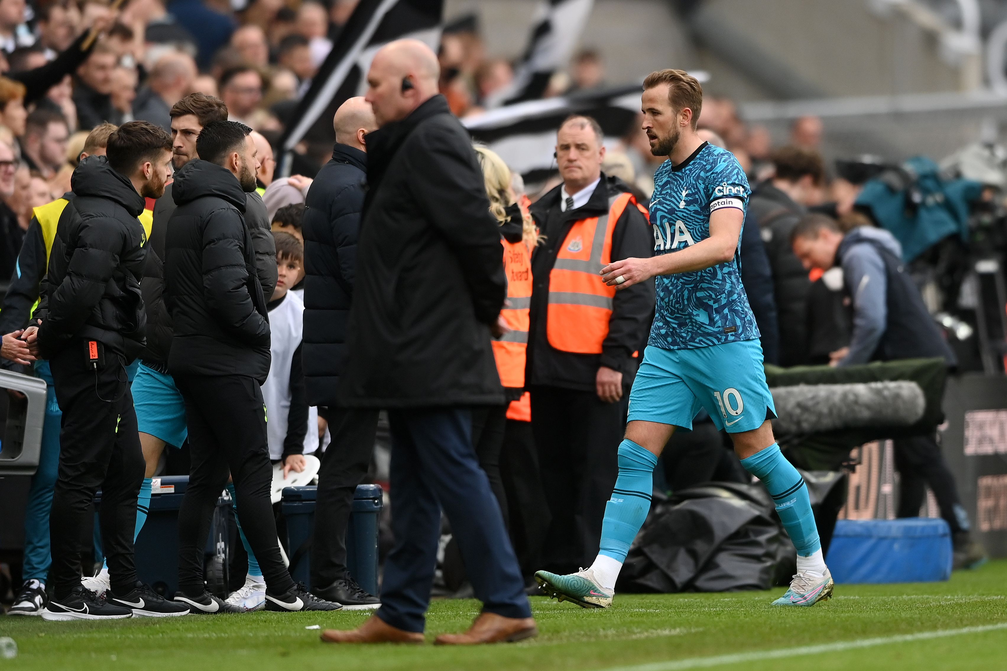 Harry Kane to Man Utd? Jamie Carragher predicts what will happen this summer