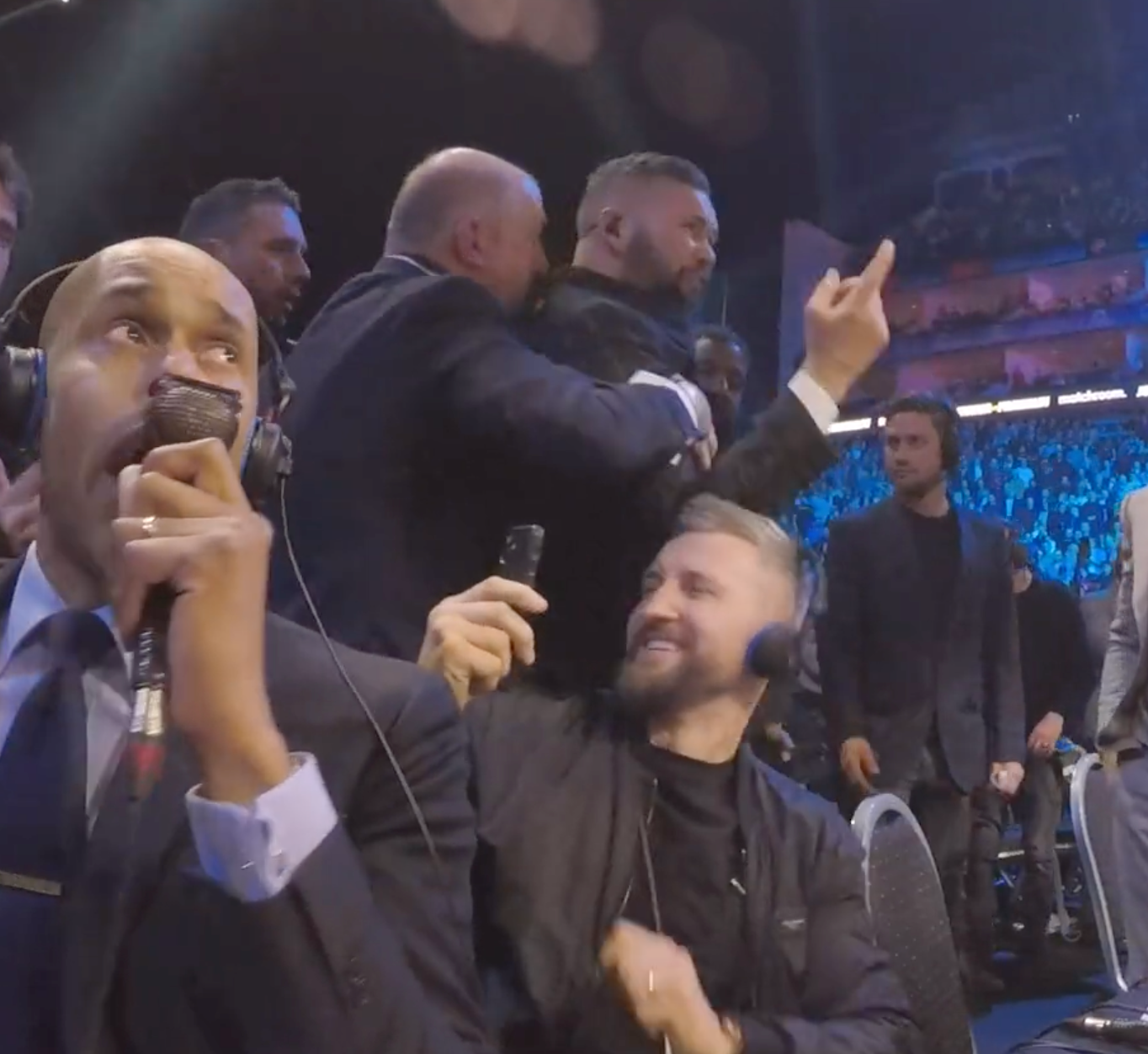 Tony Bellew altercation caused panic from BBC commentator after Anthony ...