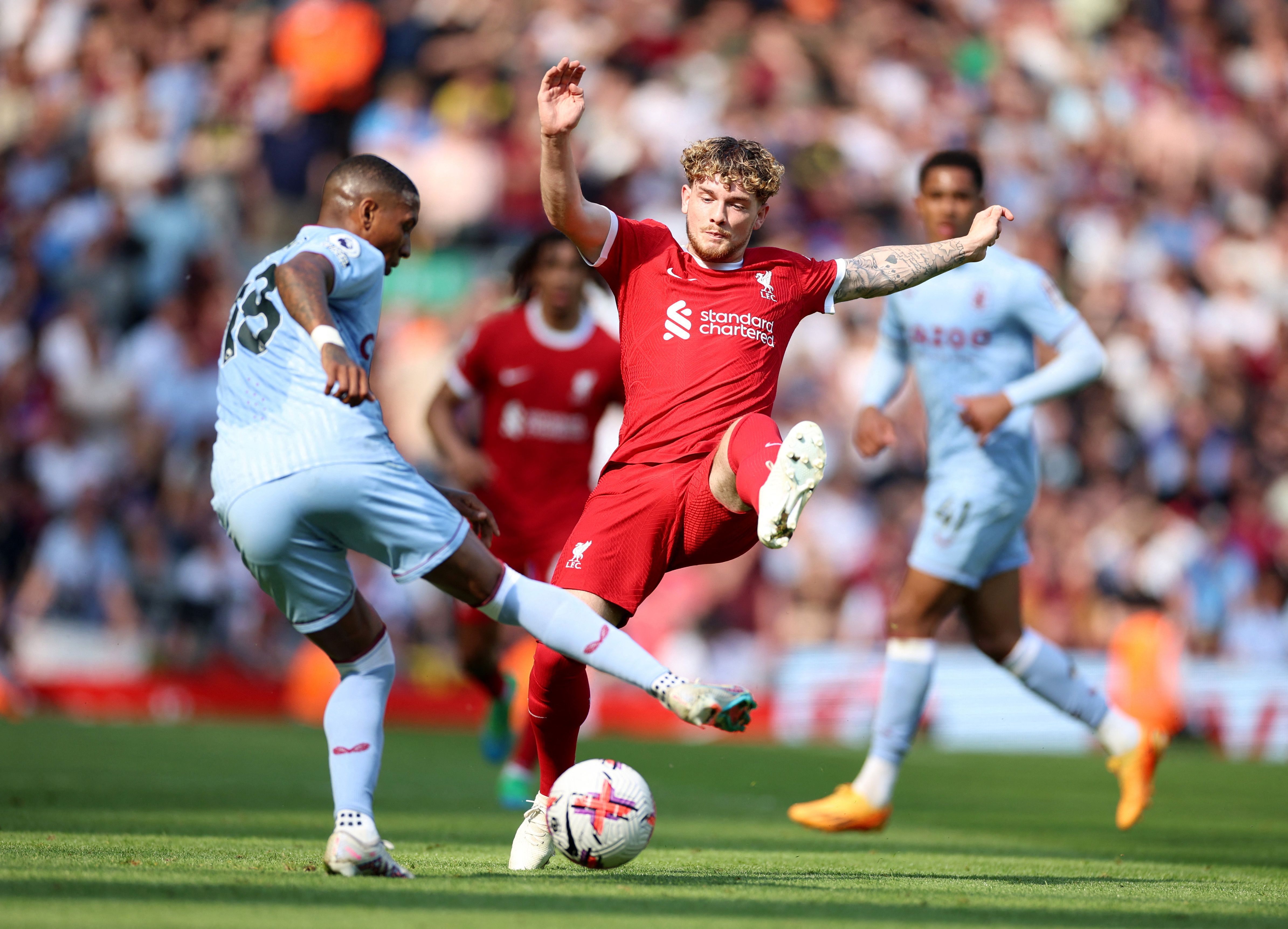 Ashley Young’s tweet to Gary Neville as Aston Villa ‘end’ Liverpool’s ...