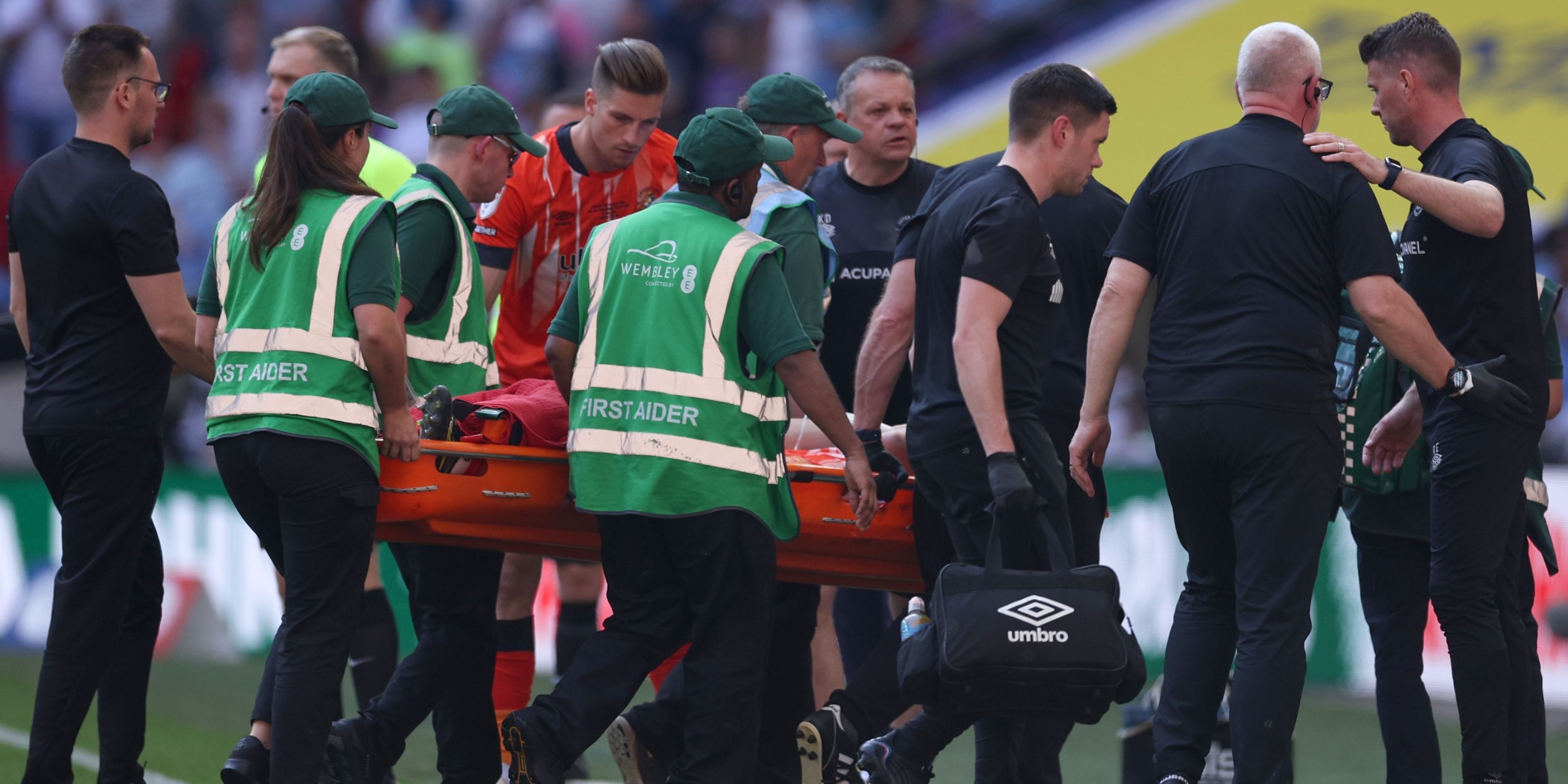 Luton boss' emotional reaction to seeing Tom Lockyer celebrating in ...
