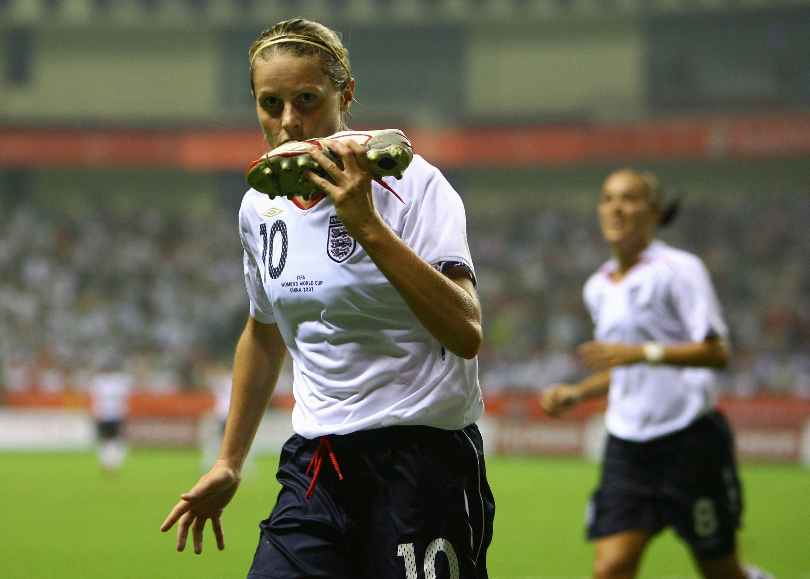 Kelly Smith's iconic celebration at the 2007 Women's World Cup