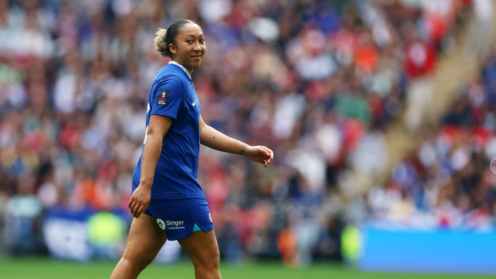 Chelsea star Lauren James spotted taunting Arsenal fans again