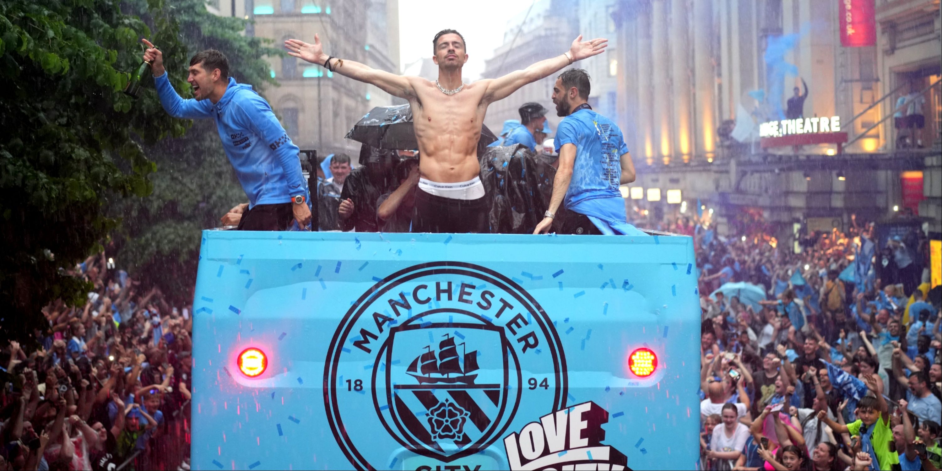 Jack Grealish has picture placed in the Louvre in hilarious new video