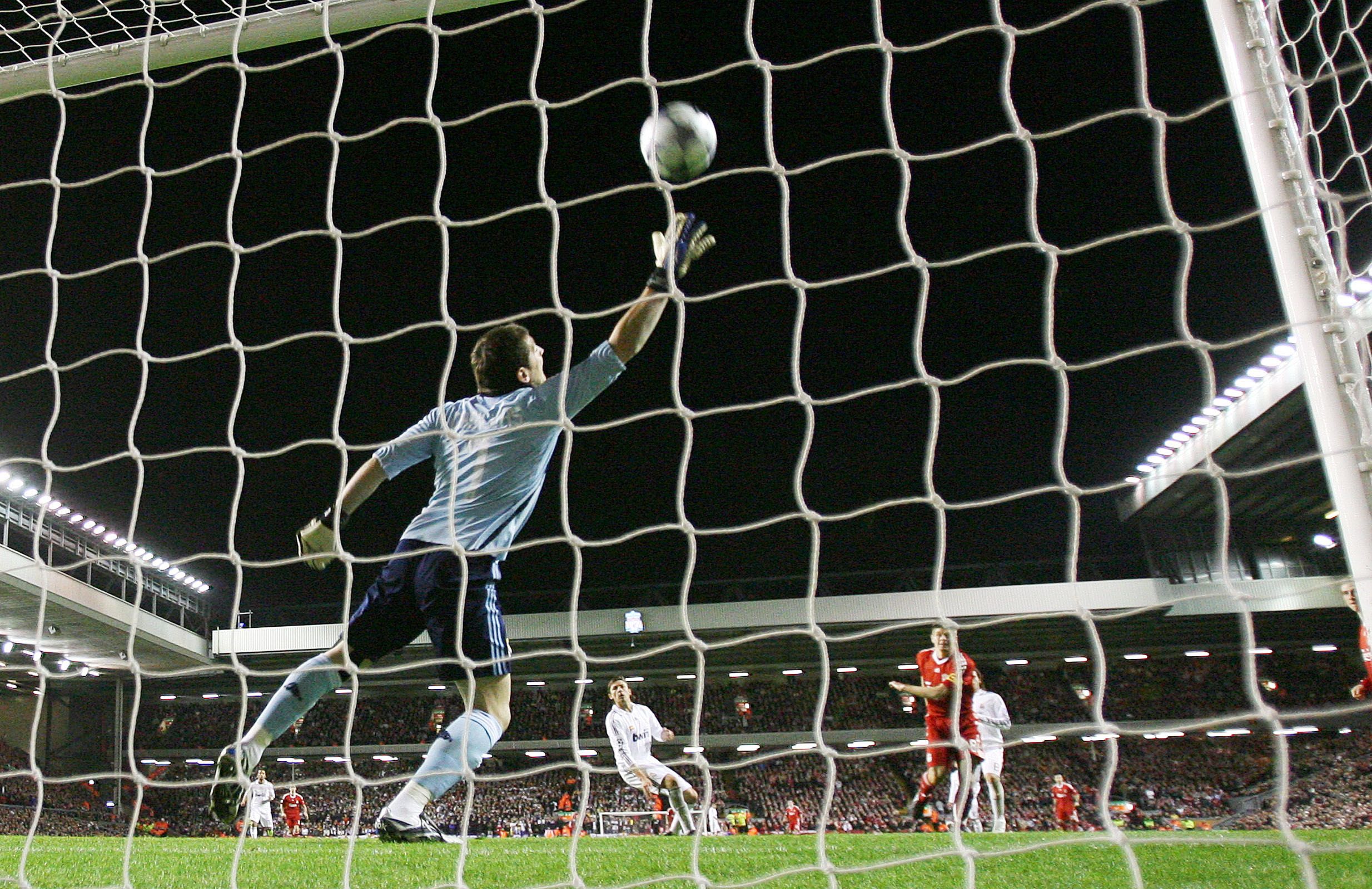 7 Best Steven Gerrard Goals Of All Time (Ranked)