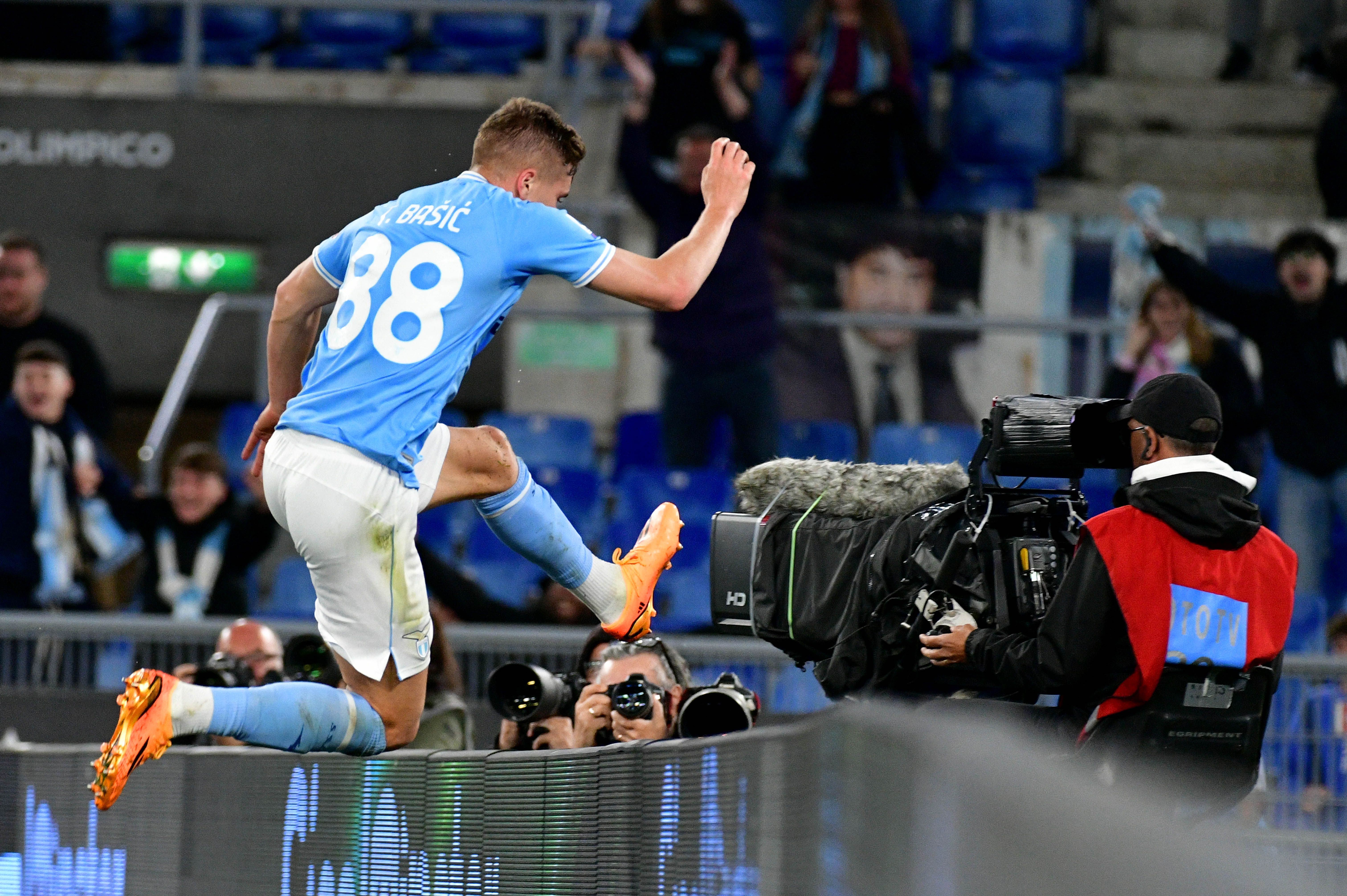 Why the Italian FA have banned players from wearing the number 88 shirt