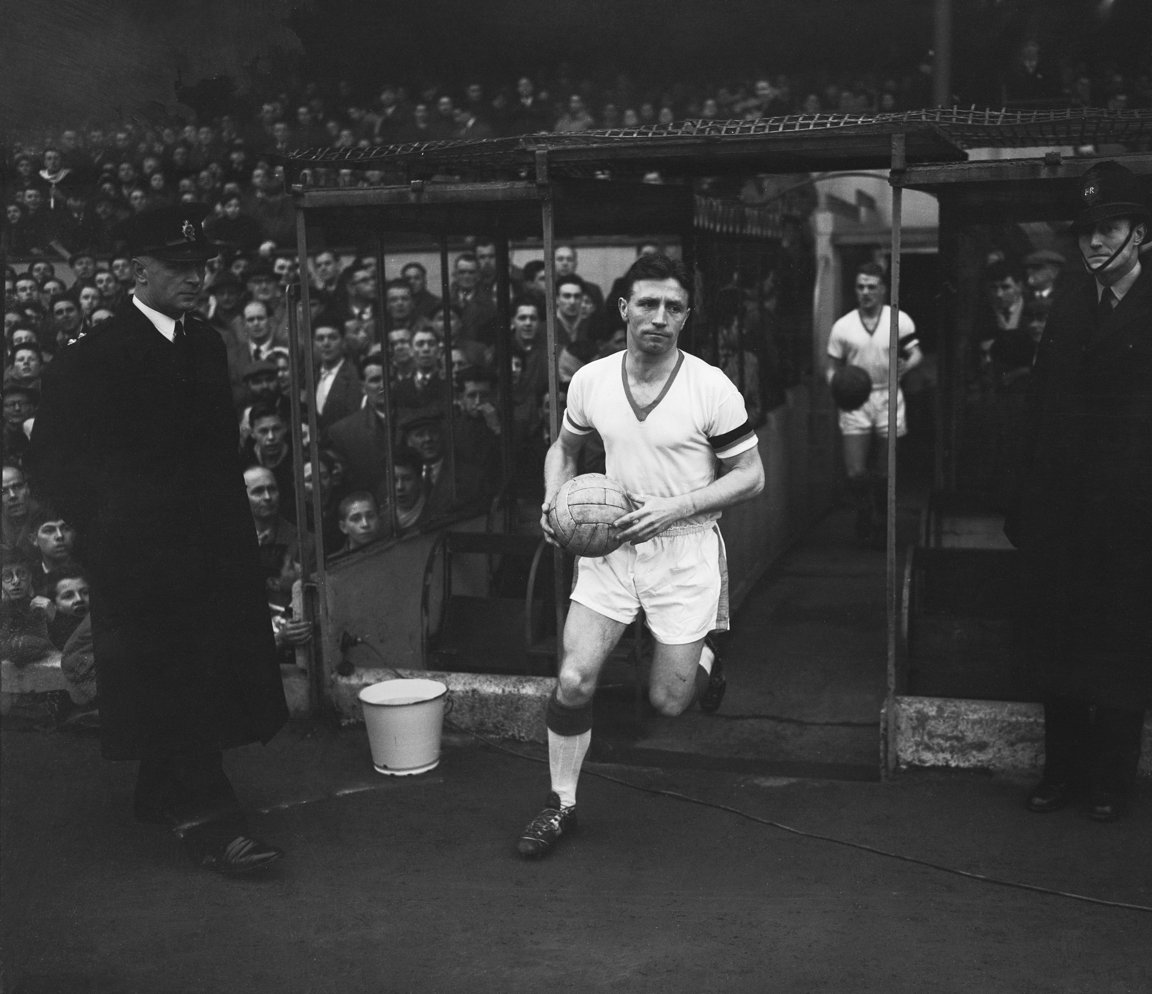 26 Greatest Manchester United Players Of All Time (Ranked)