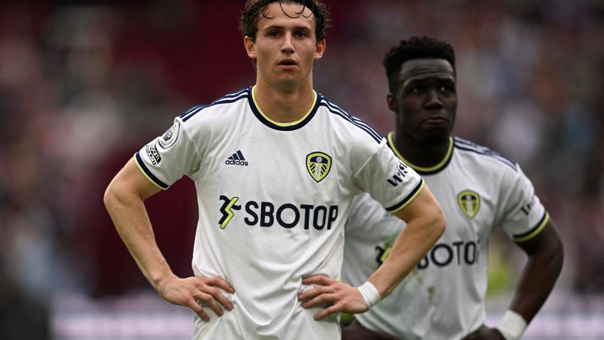 Leeds may have 'shot themselves in foot' with £100k-a-week star at ...