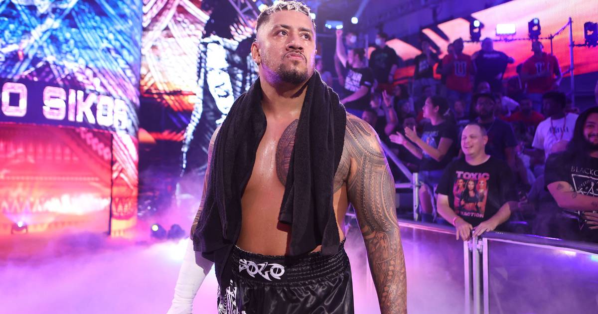 Solo Sikoa's Comment to Fan During The Rock's WWE Return