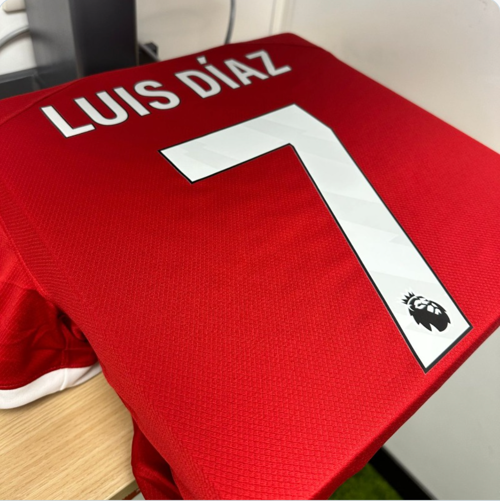 Luis Diaz makes classy gesture after becoming Liverpool's new number 7