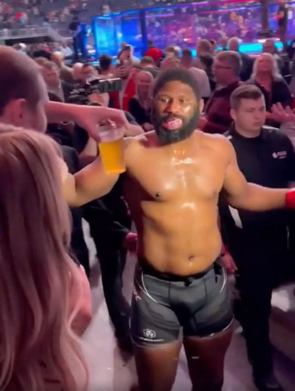 UFC fighter goes viral for reaction to fan giving him beer straight ...