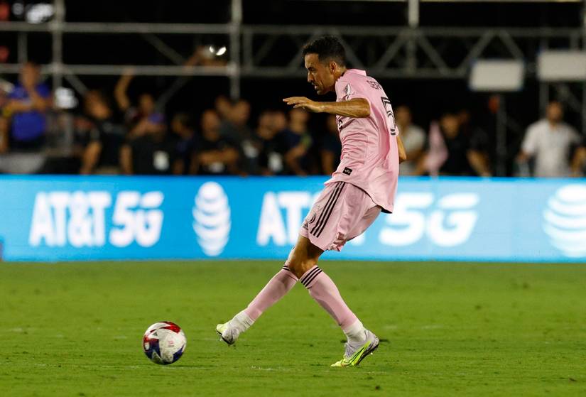 Sergio Busquets' pass to Lionel Messi and highlights on Inter Miami ...