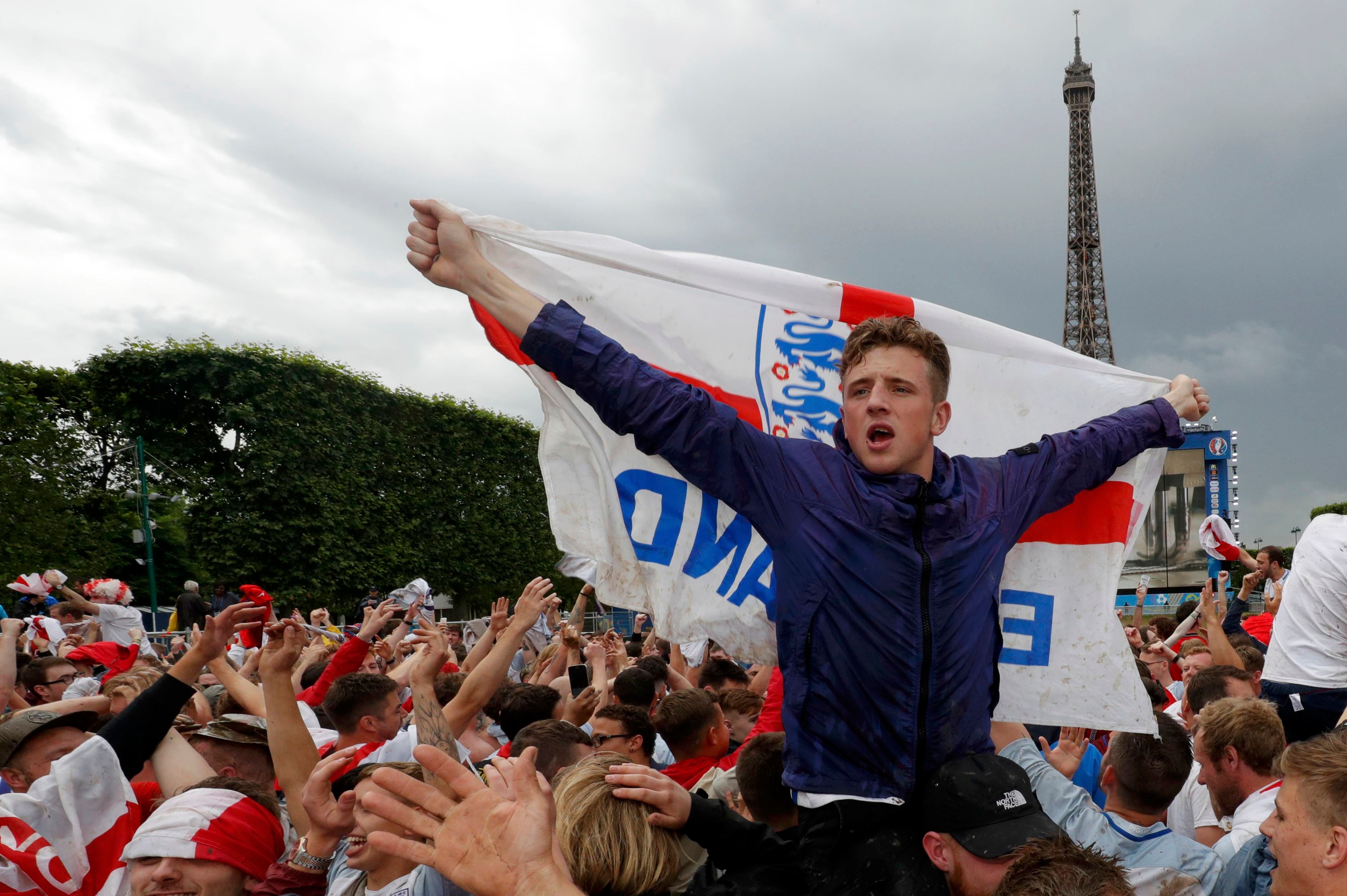 9 Best Football Anthems In The World (Ranked)