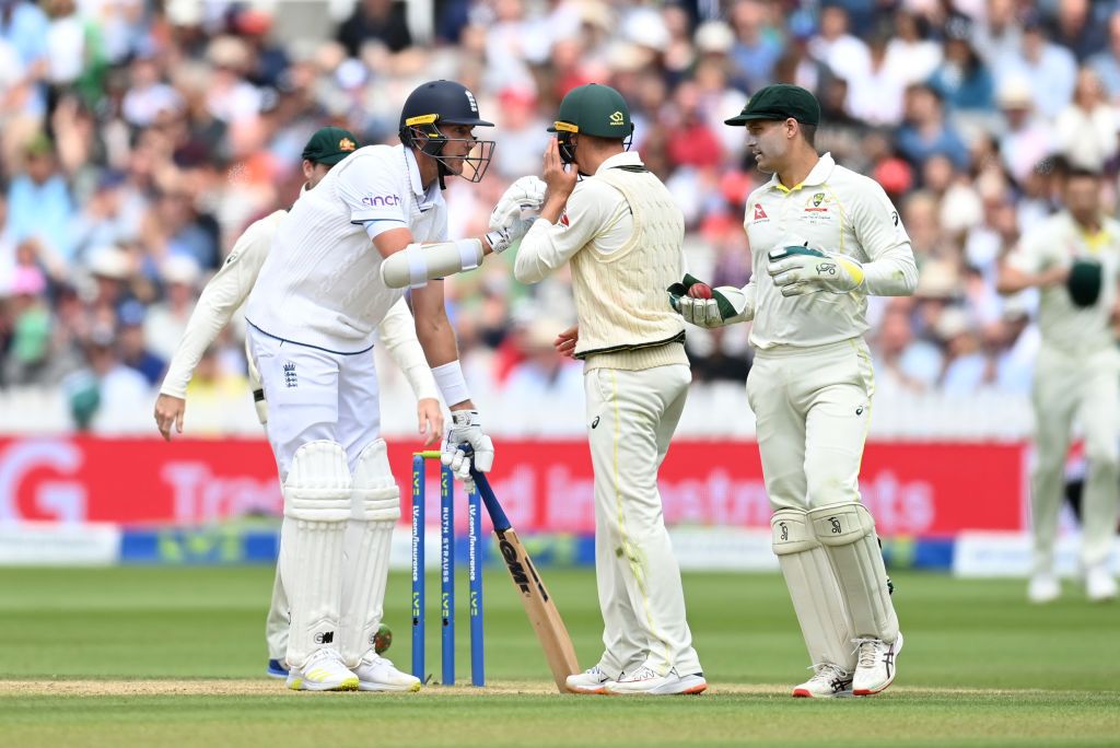 The Ashes: Stuart Broad heard laying into Alex Carey on stump mic
