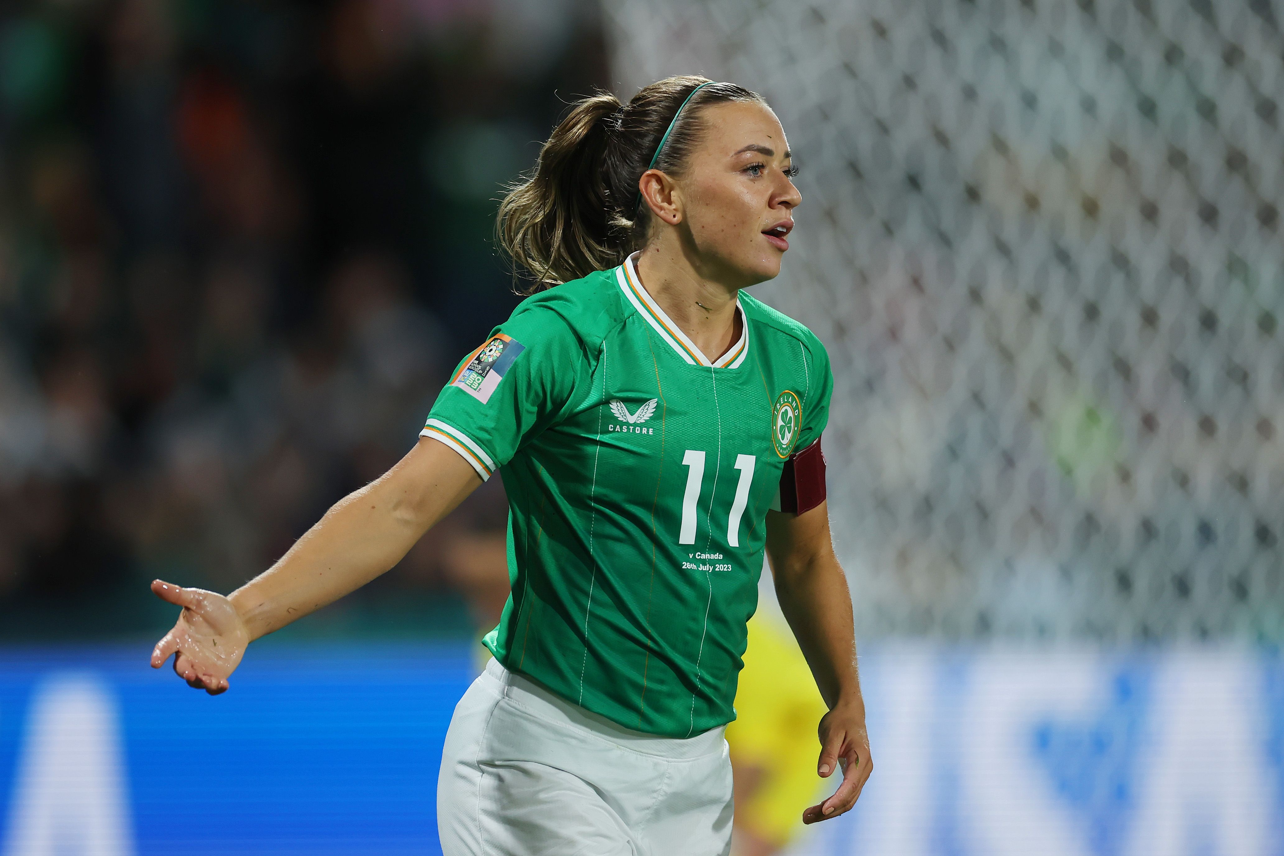 Women’s World Cup: Katie McCabe scores outrageous corner kick for Ireland