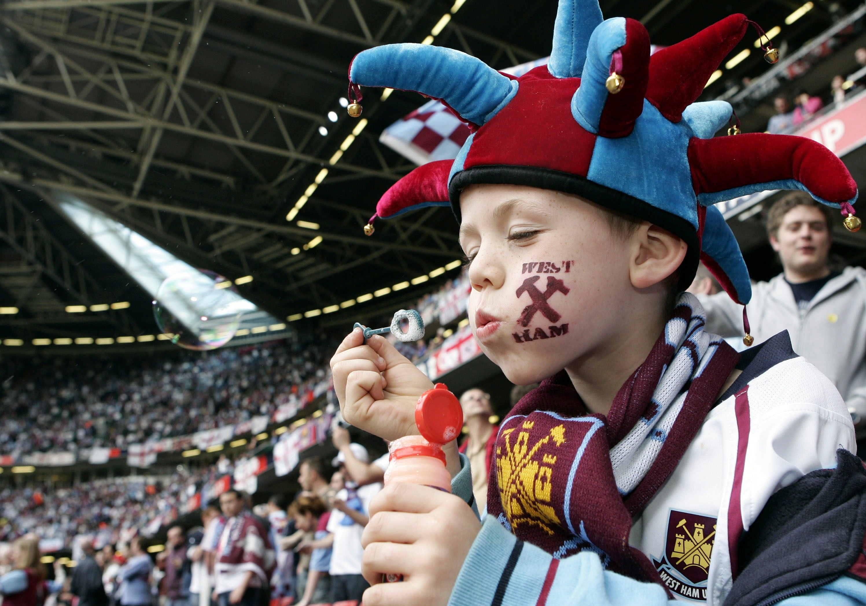 9 Best Football Anthems In The World (Ranked)