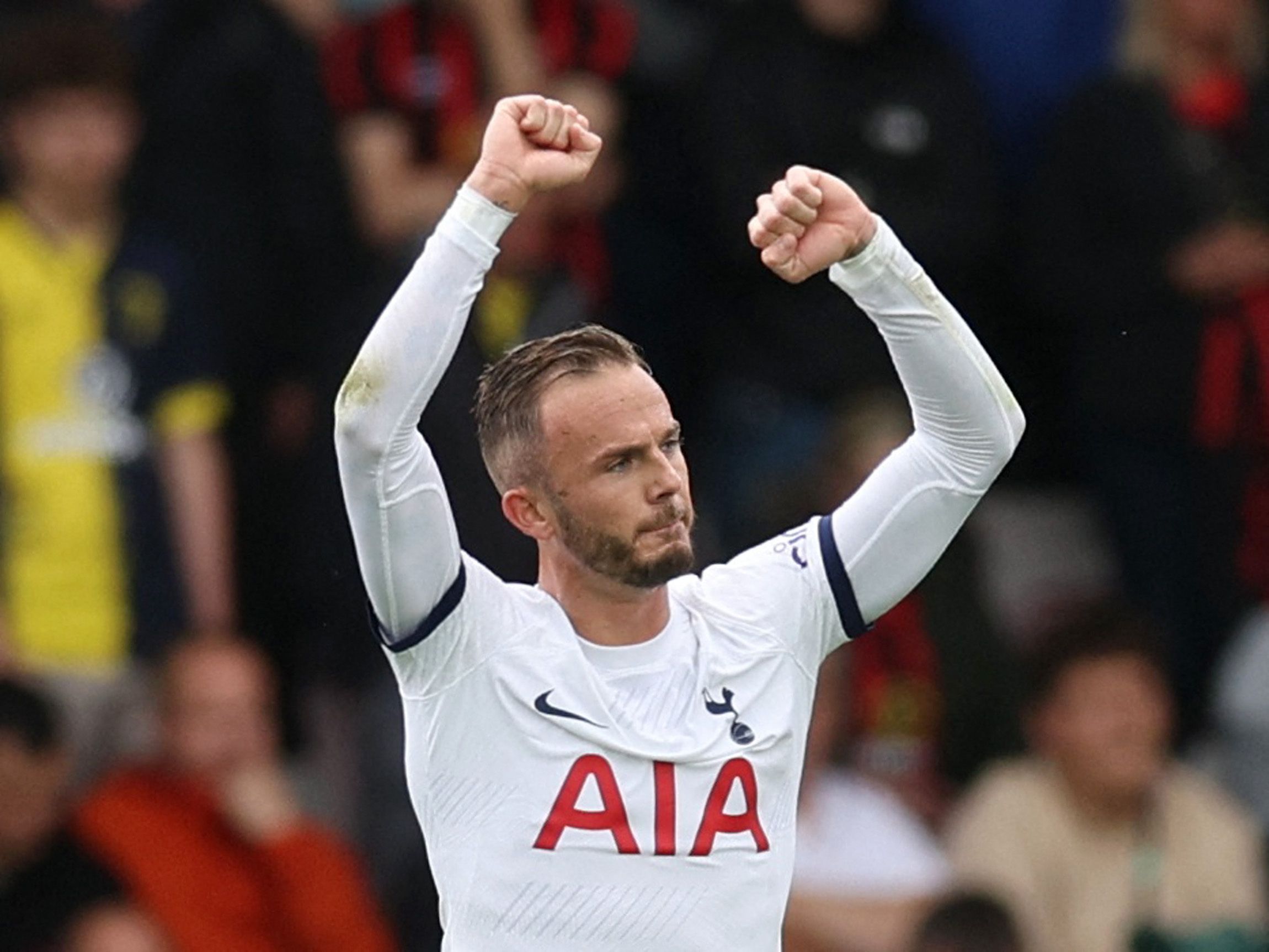 James Maddison's brilliant reaction after abusive chant from ...