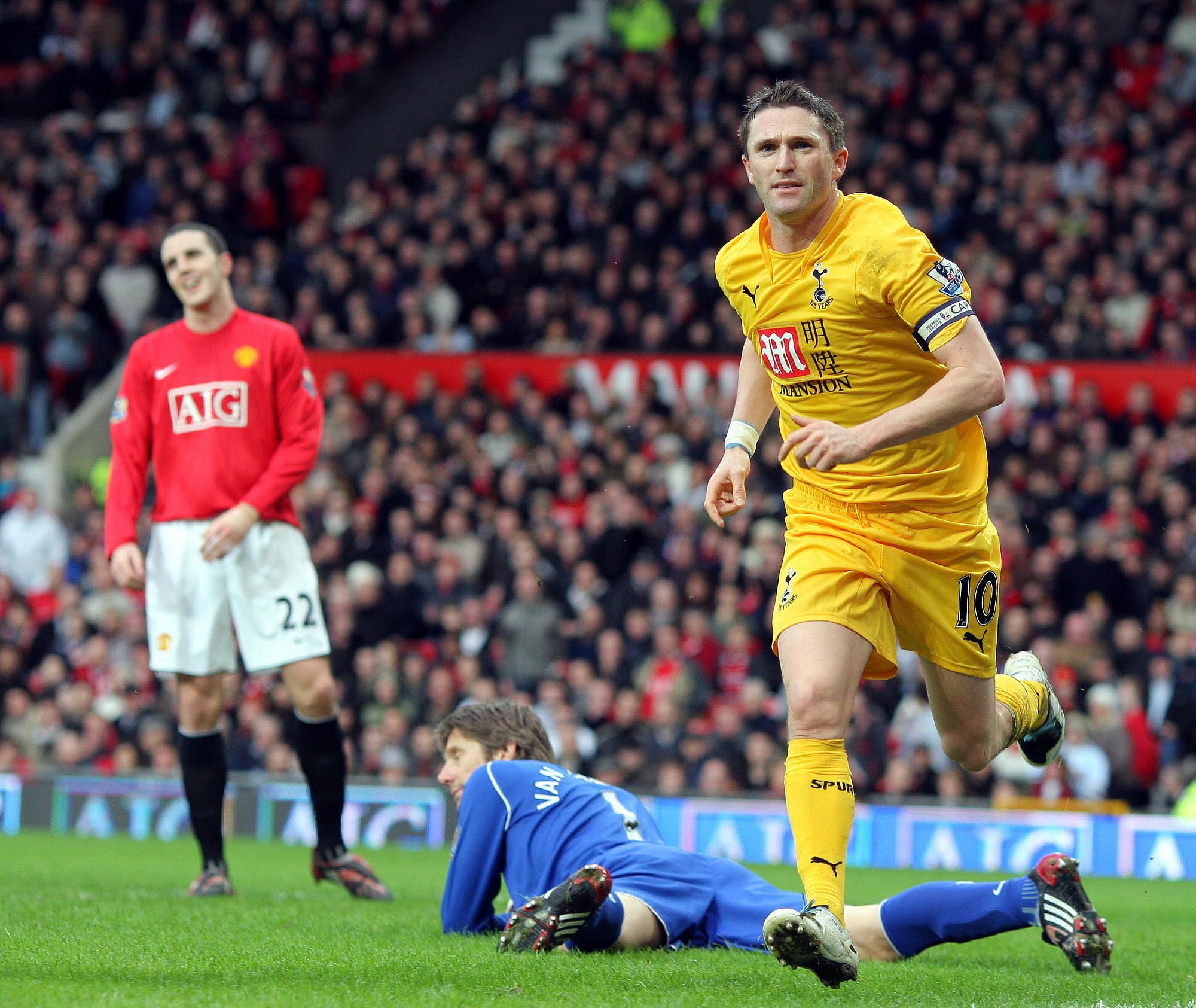 15 Worst Tottenham Away Kits In The Premier League Era (Ranked)