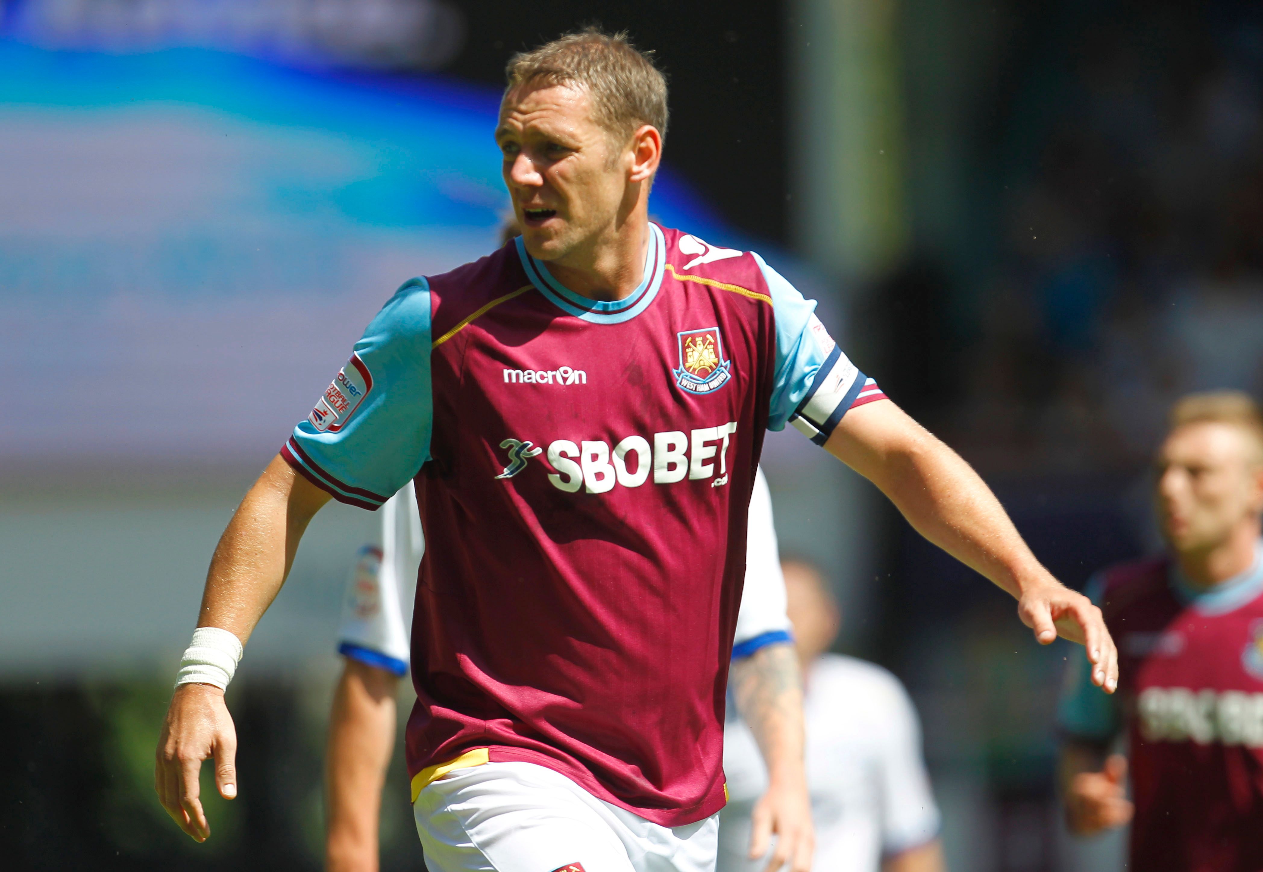 7 Best Goalscoring Midfielders In Premier League History (Ranked)