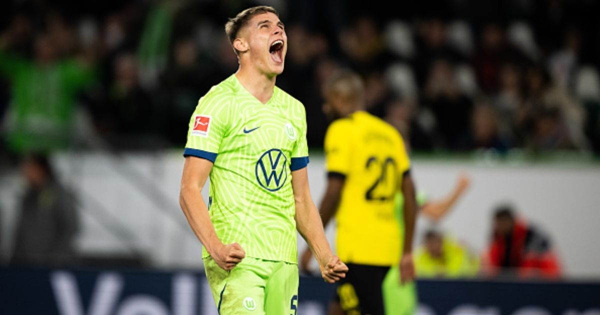 Micky van de Ven: Who exactly is Tottenham's £34m 'Cruyffian' defender?