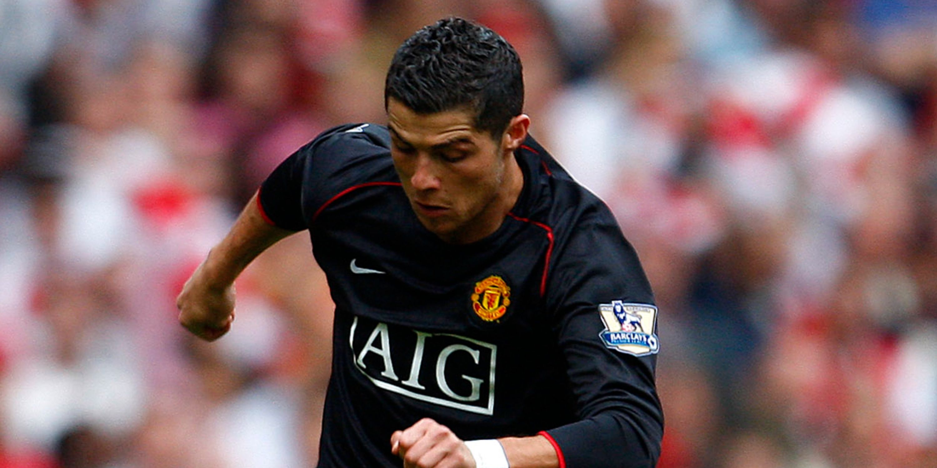 Lionel Messi and Cristiano Ronaldo's ratings compared from FIFA 06 to ...